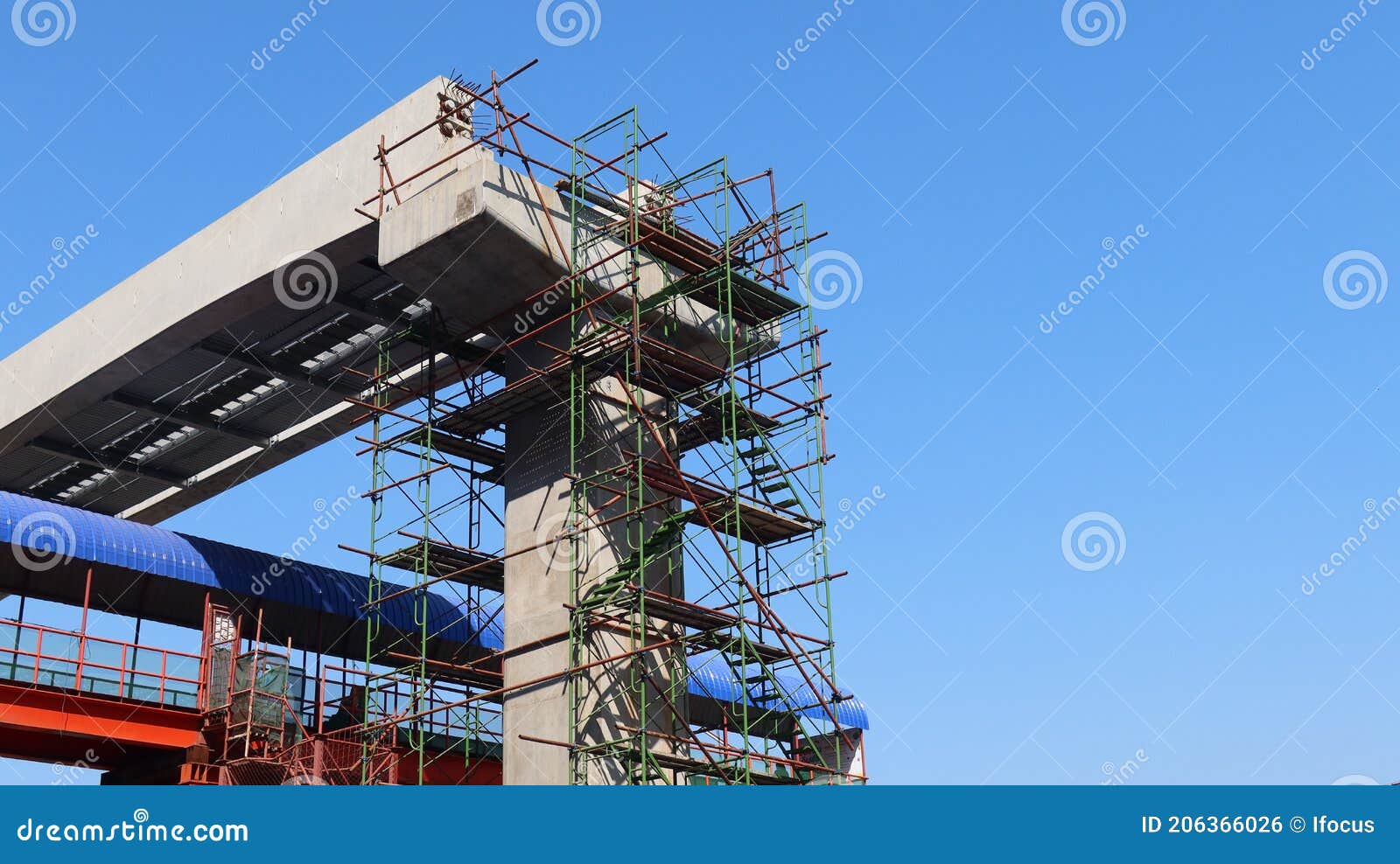 Scaffolding on Elevated Reinforced Concrete Structure Stock Photo ...