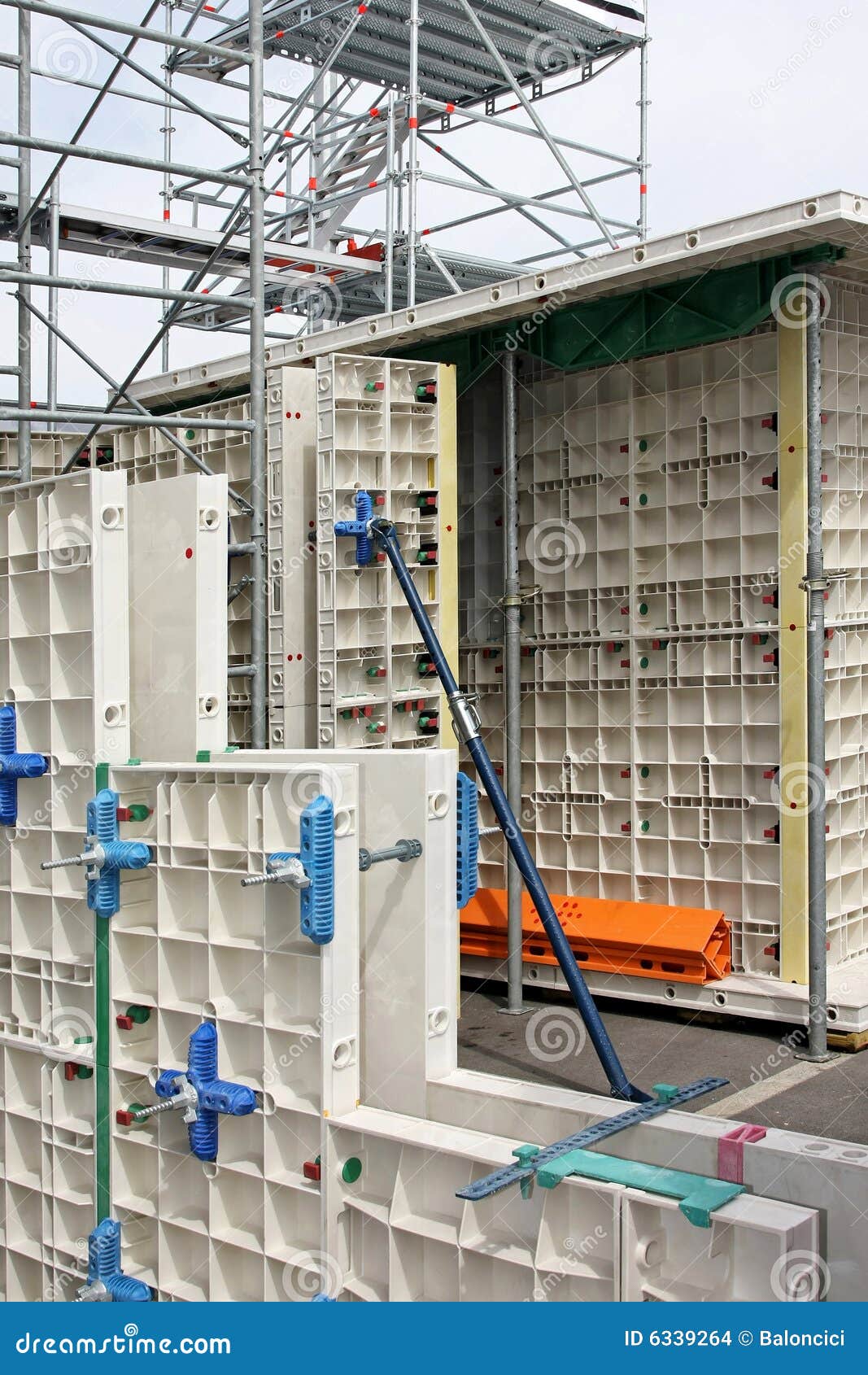 Scaffolding and forms stock photo. Image of shape, platform - 6339264
