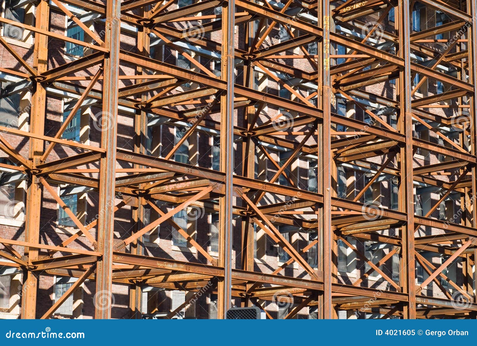 Scaffolding pattern stock image. Image of metal, architecture - 4021605