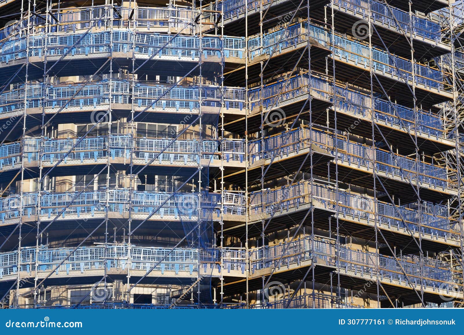 Scaffolding Surrounding Residential Development for Safe Access To ...