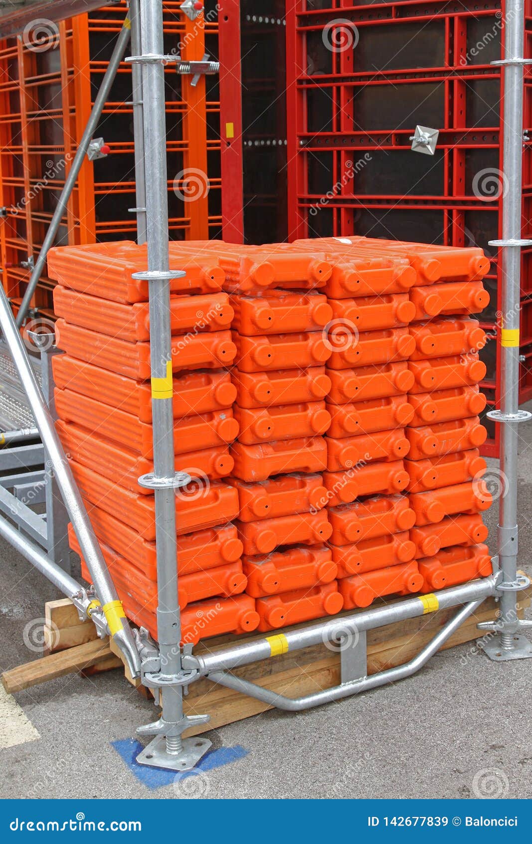 Formwork Scaffolding stock image. Image of build, formwork - 142677839