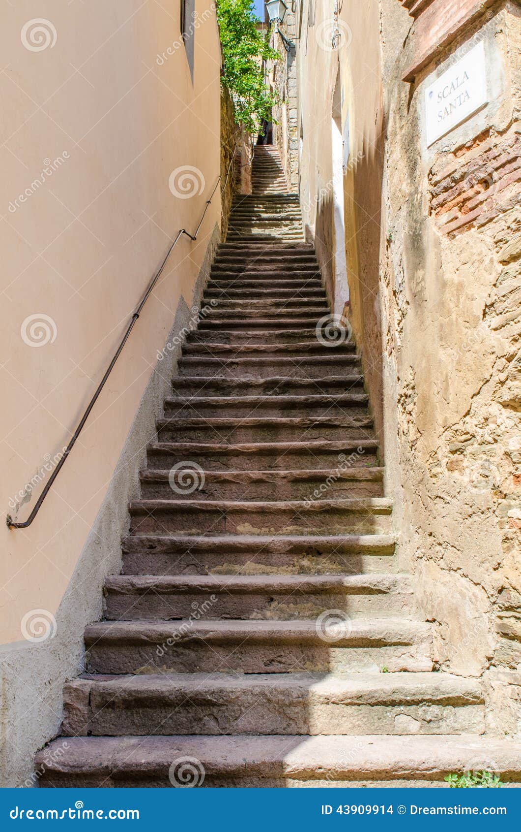 Scala Di Santa Regina Trail In Central Corsica Stock Photo ...