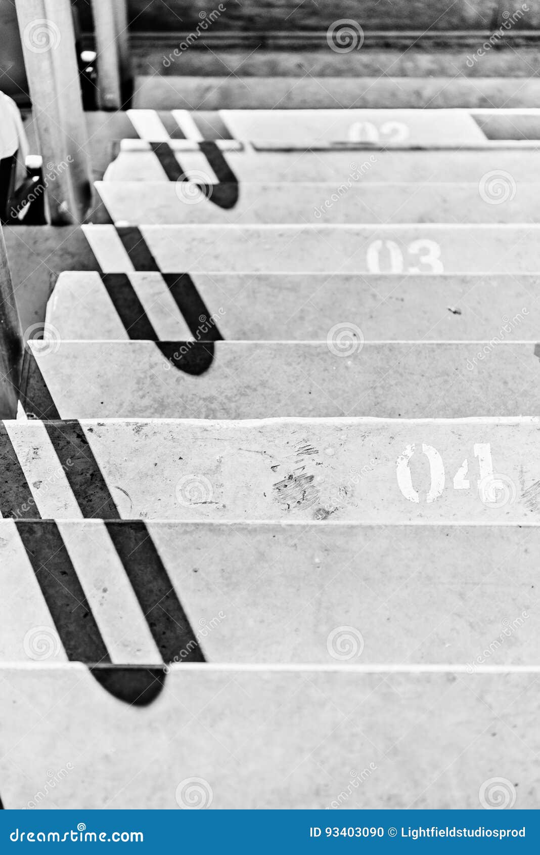 Scale Dello Stadio Con La Rappresentazione Dei Numeri, in Bianco E Nero ...