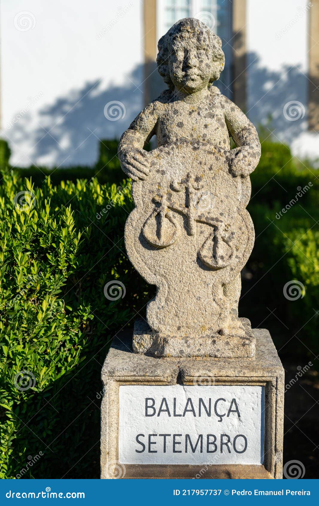 975 Libra Statue Stock Photos - Free & Royalty-Free Stock Photos from ...