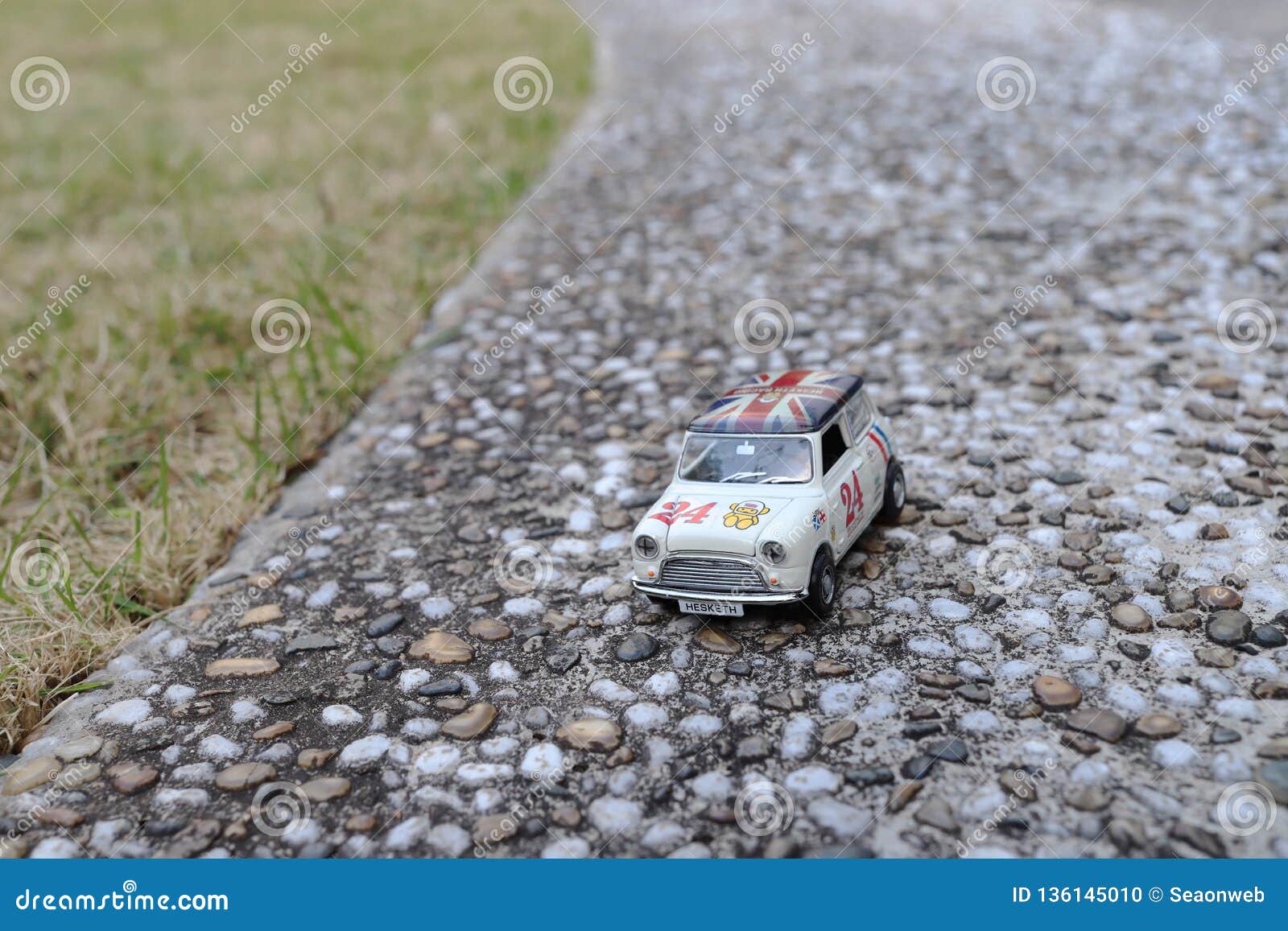 A Scale of Mini Cooper with Figure Editorial Image - Image of figure ...
