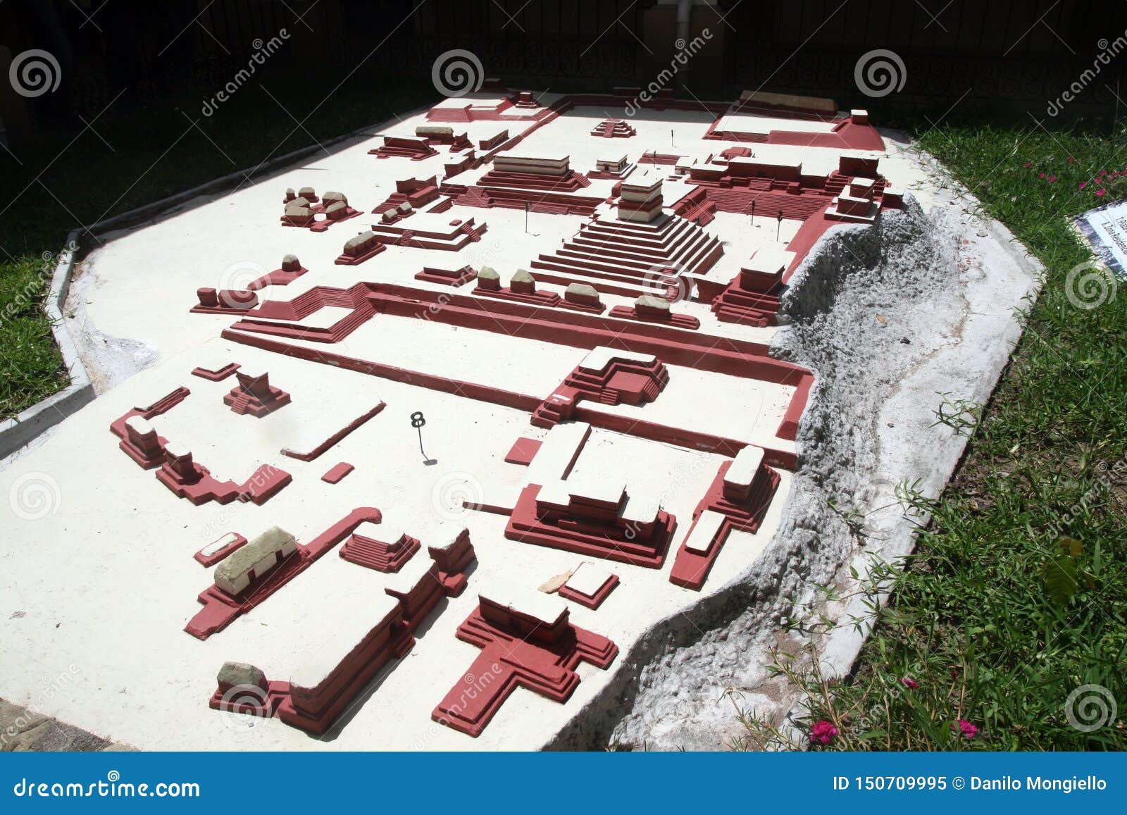 Copan scale model stock image. Image of architecture - 150709995