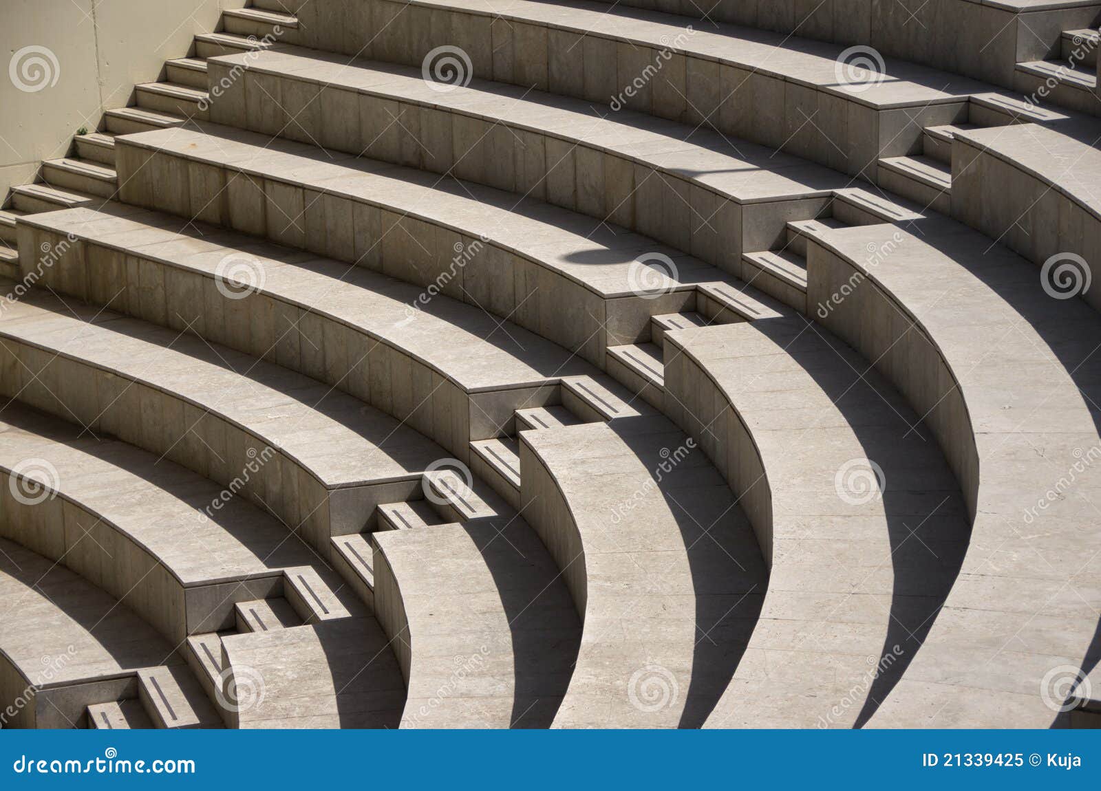 Scale in uno stadio immagine stock. Immagine di scale - 21339425