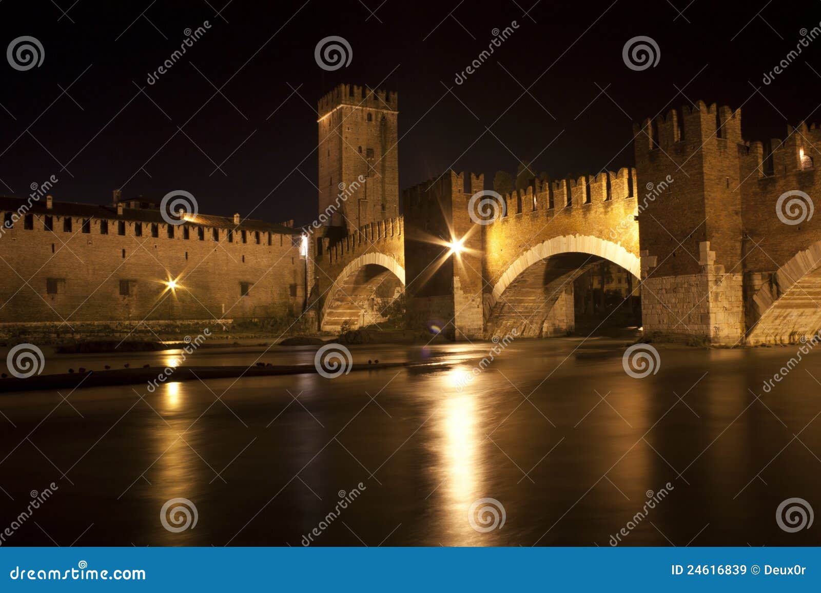 Scaliger Bridge and Adige River in Verona, Italy Stock Image - Image of ...