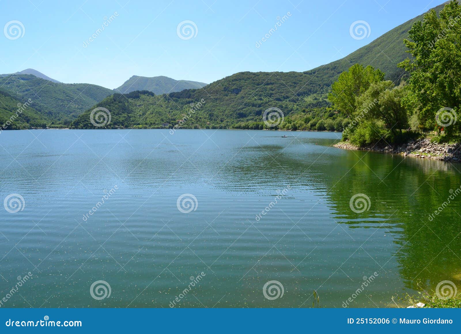 Scanno s lake stock photo. Image of anversa, scenery - 25152006