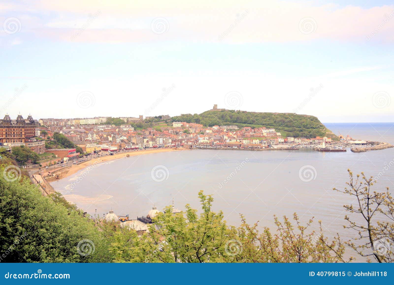 Scarborough, North Yorkshire Immagine Editoriale - Immagine di castello ...