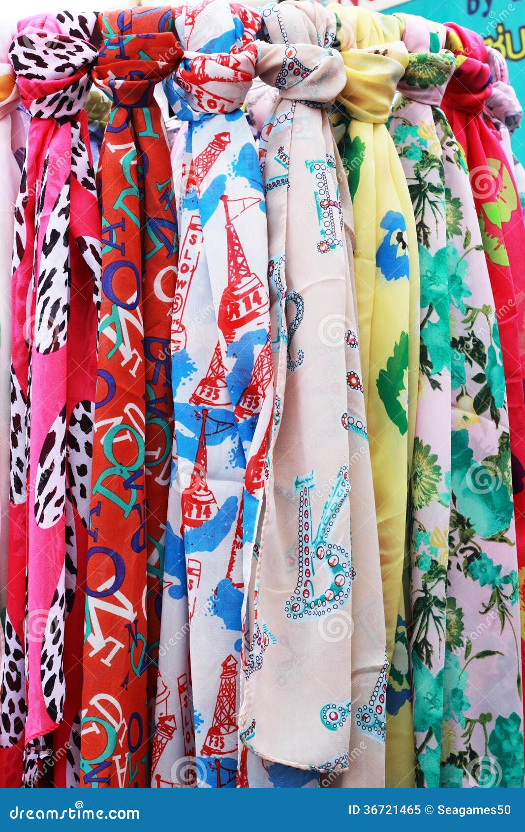 The Scarf Shop at the Market Stock Image - Image of fabric, shirt: 36721465