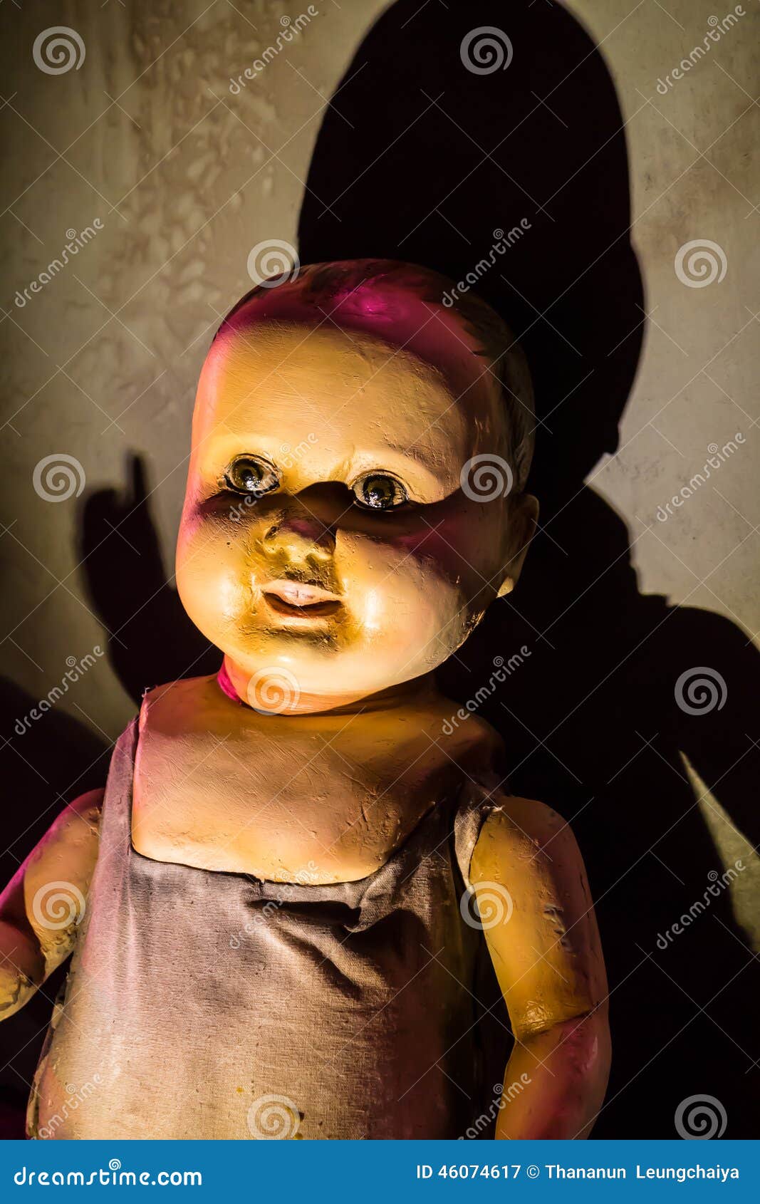 Scary old, broken doll. stock image. Image of frustration - 46074617