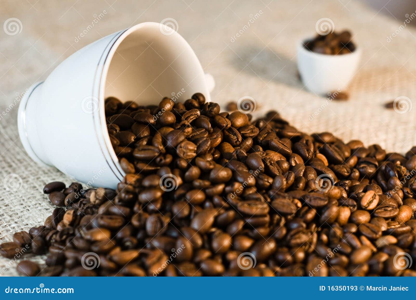 Scattered coffee. stock image. Image of sugar, taste - 16350193