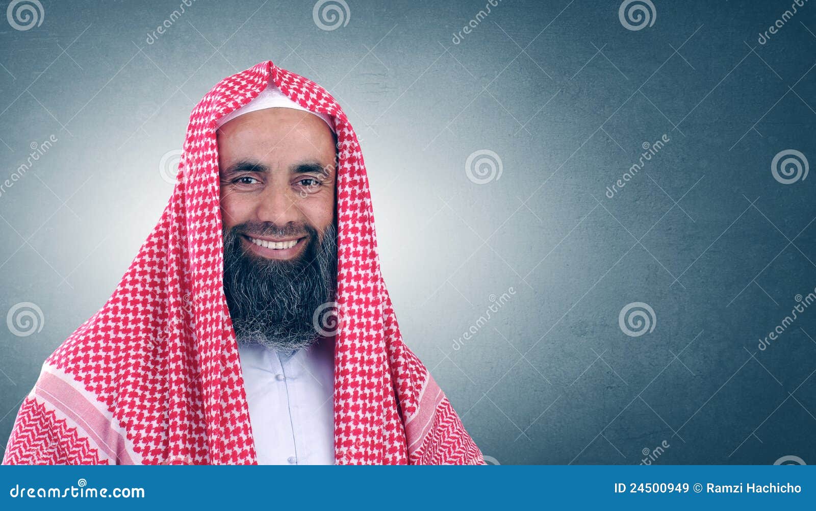 Sceicco Arabo Islamico Con Sorridere Della Barba Immagine Stock ...