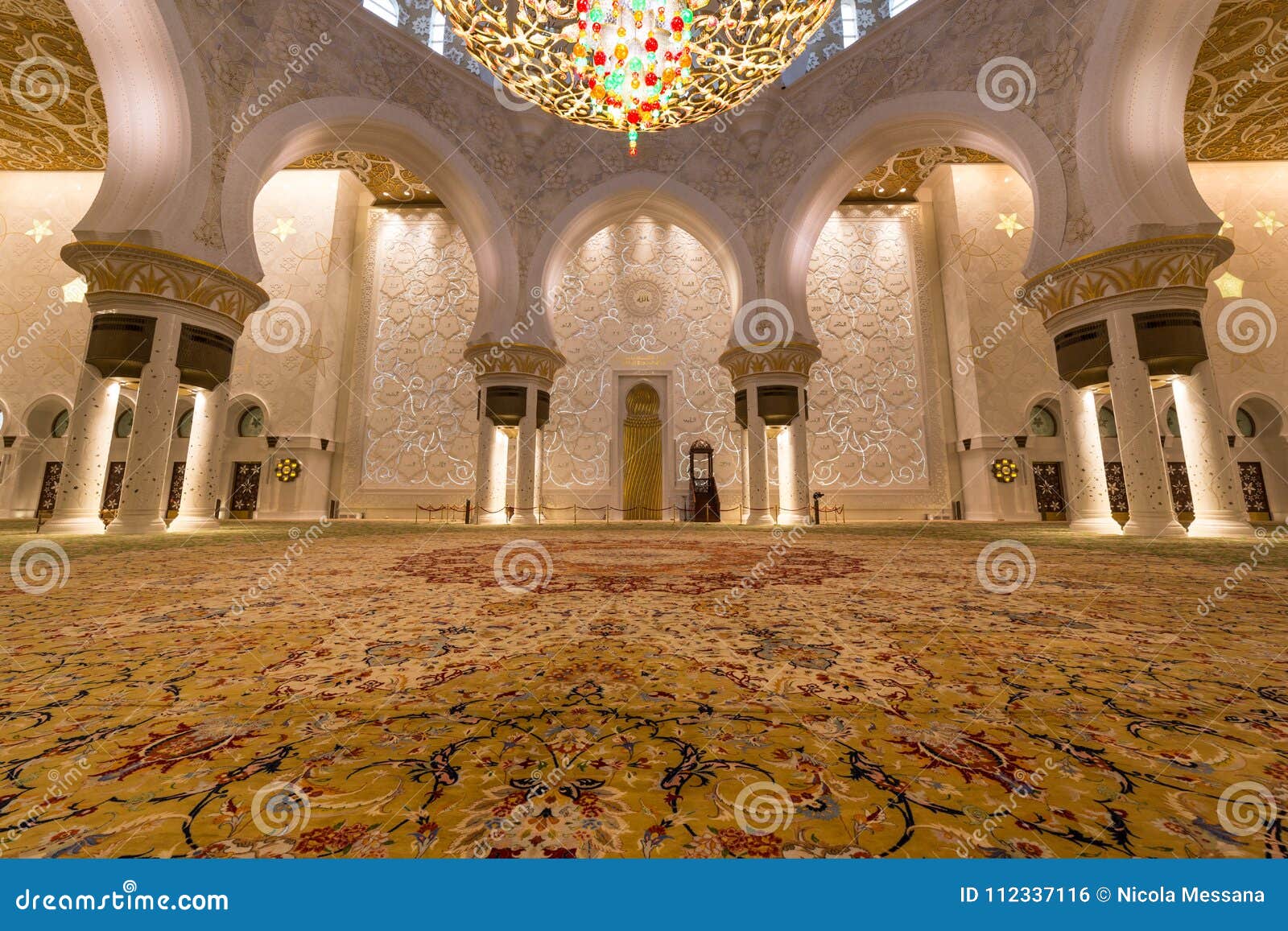 Sceicco Zayed Grand Mosque Nell'Abu Dhabi, UAE Fotografia Editoriale ...