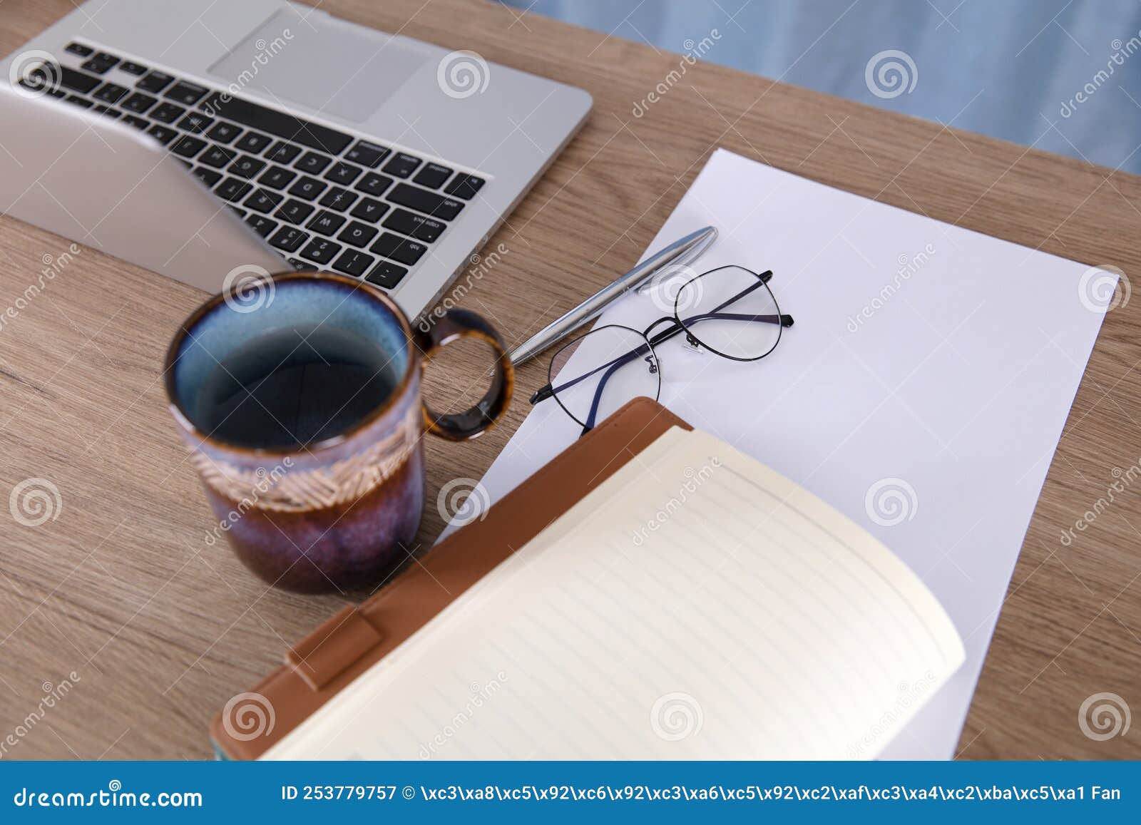 A Scene on the desk editorial photography. Image of still - 253779757