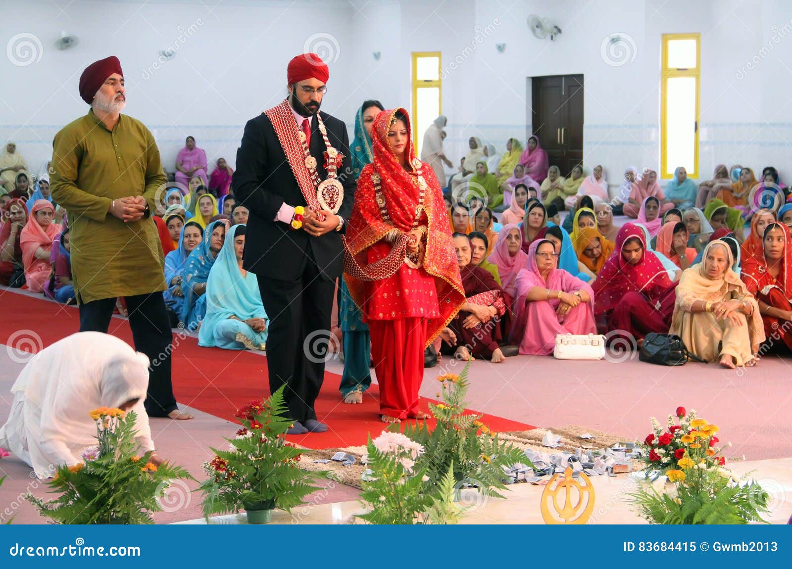 Scene at a Sikh Wedding editorial image. Image of dress - 83684415