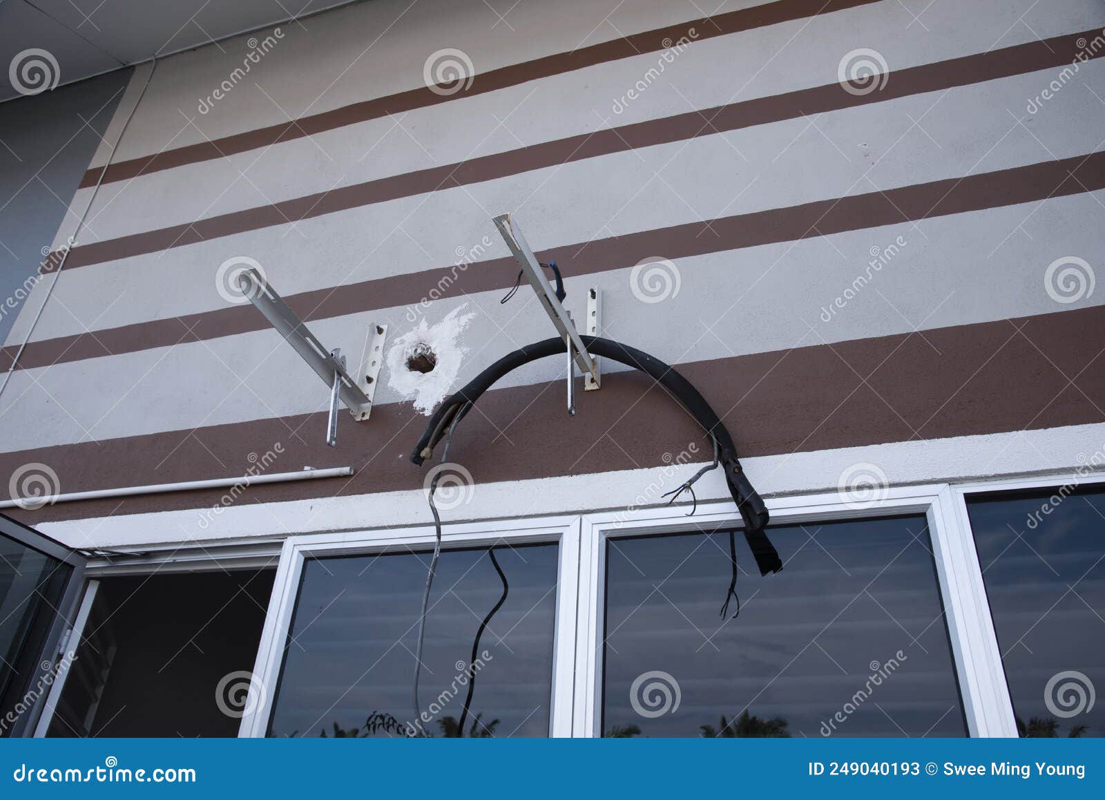 Disassemble Air Conditioner Stock Photos - Free & Royalty-Free Stock ...