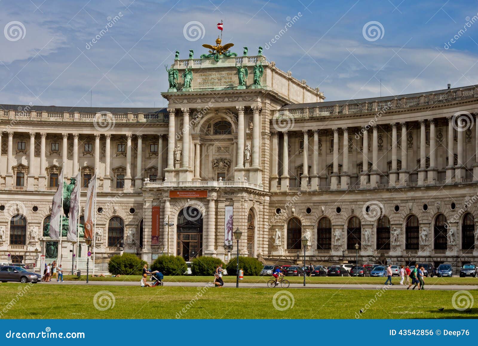 Scene in Vienna ,Austria editorial photo. Image of beautiful - 43542856