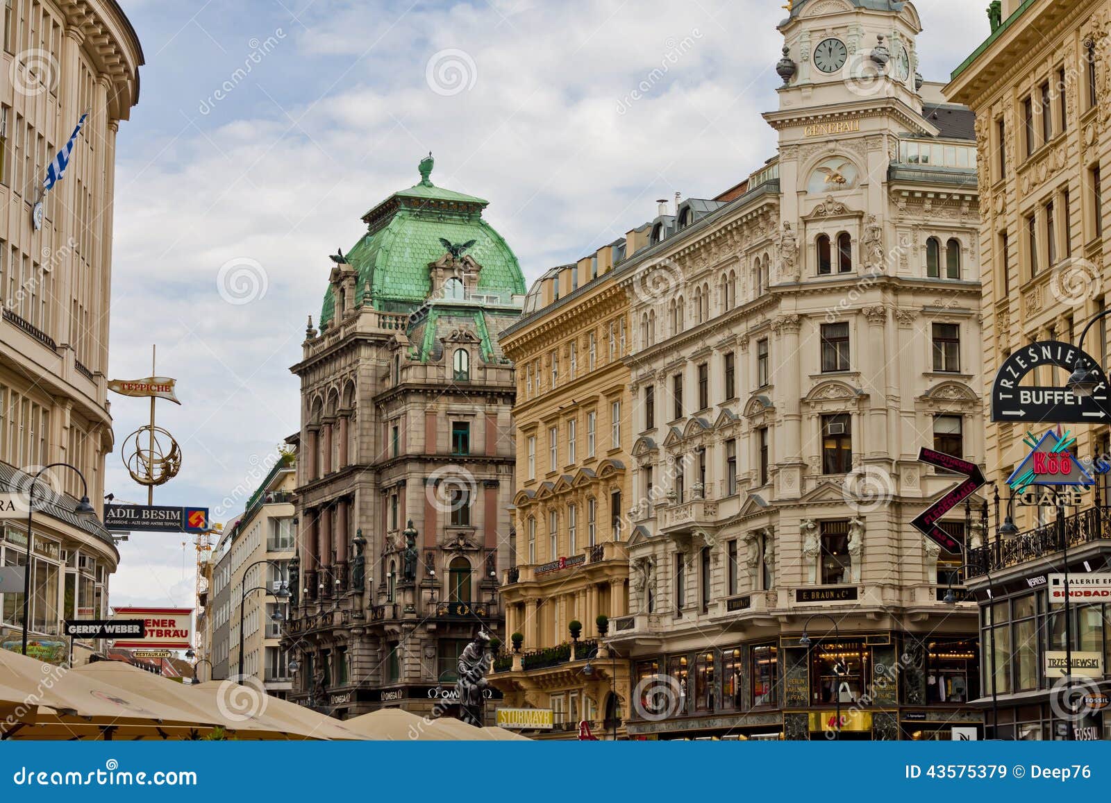 Scene in Vienna ,Austria editorial stock image. Image of building ...