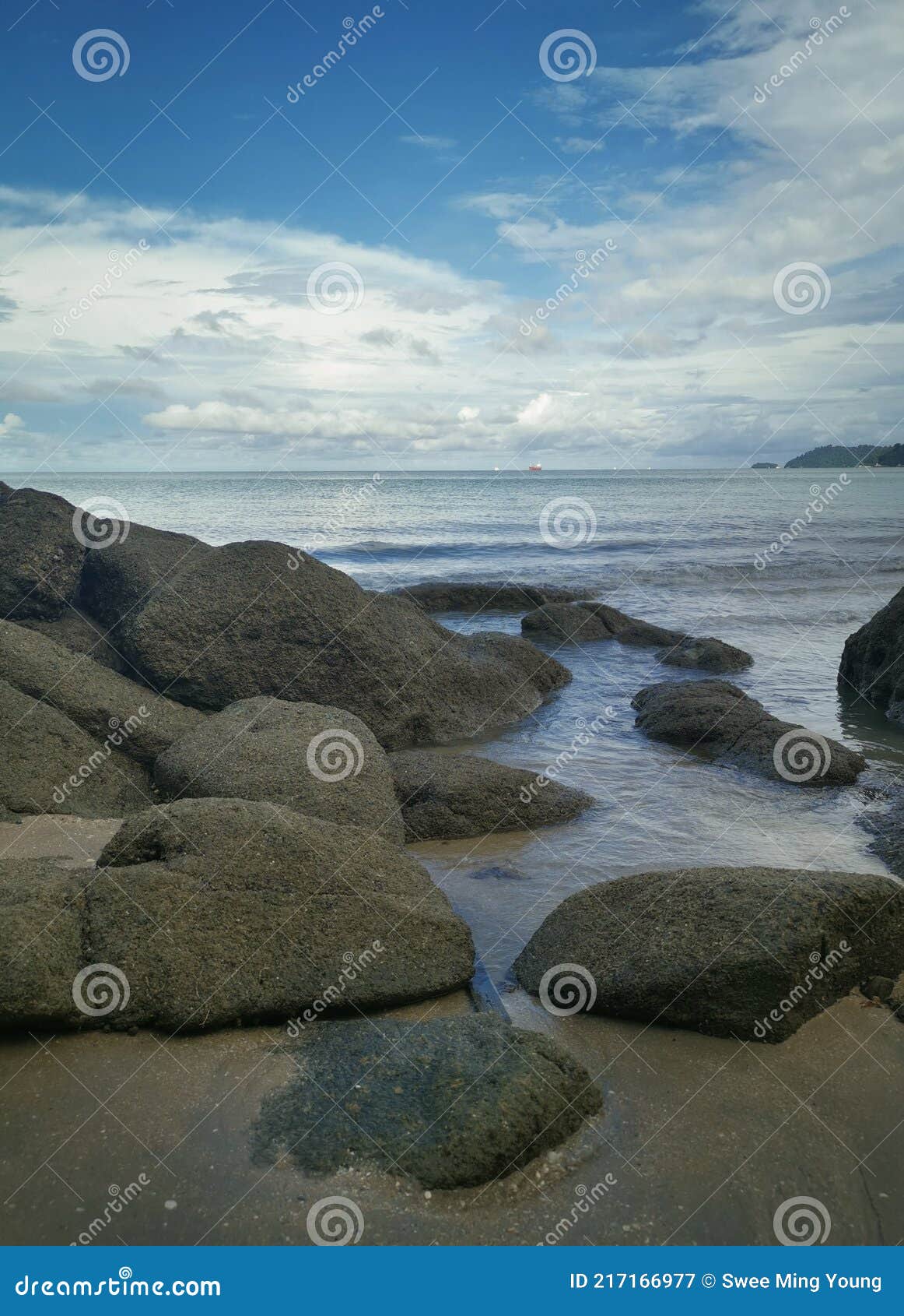 Scenery of Beautiful Rocky Beach Stock Image - Image of boulders ...