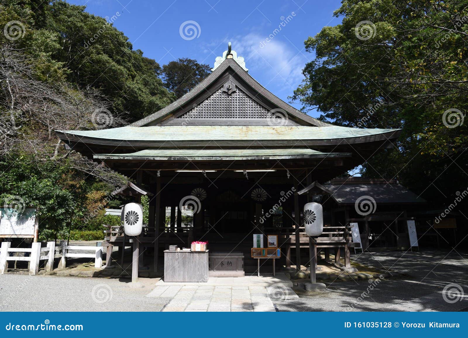 Scenery of the Japanese Shrine Stock Photo - Image of fence, place ...