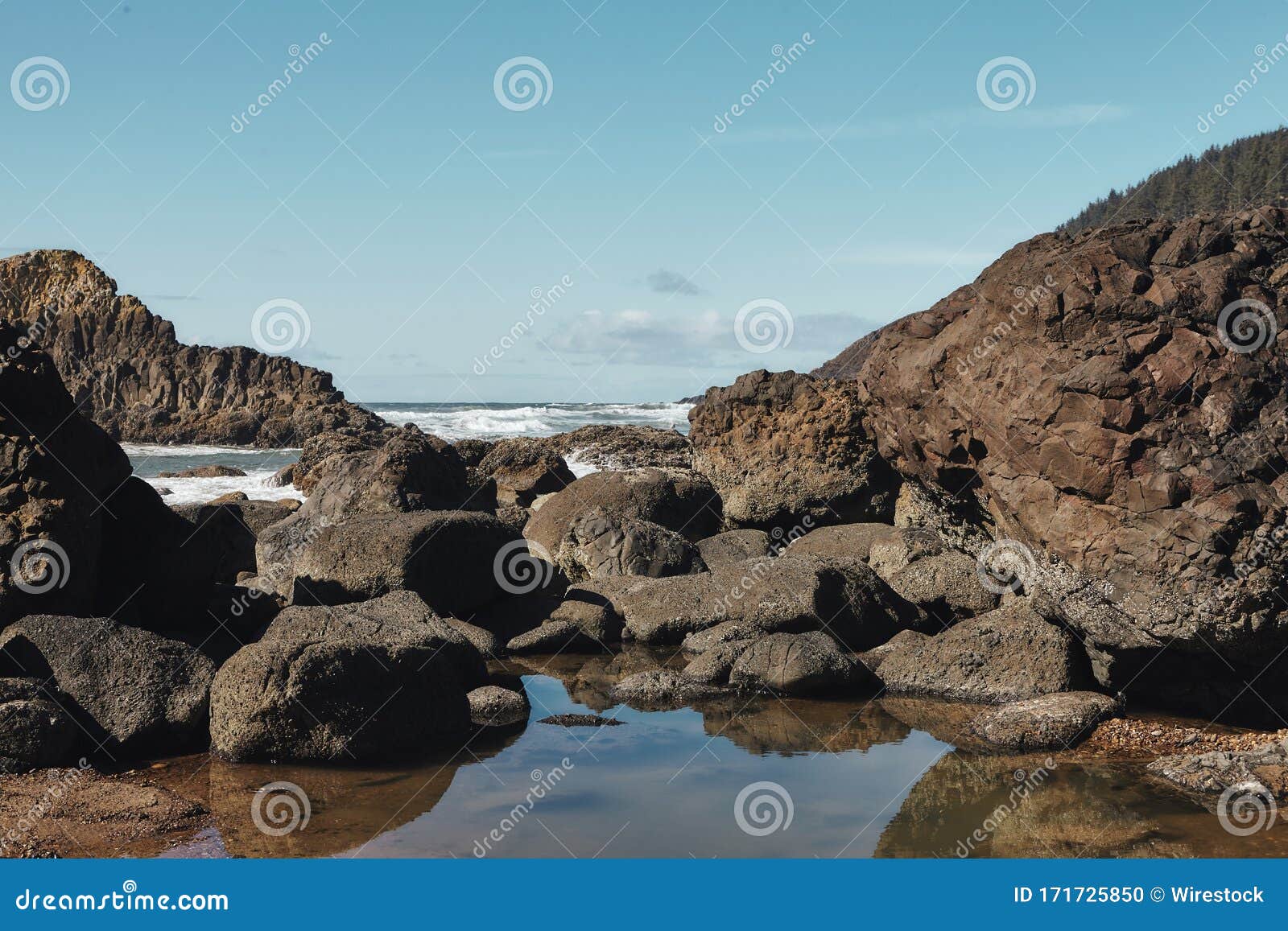 Scenery of Rocks at the Coastline of the Pacific Northwest in Cannon ...