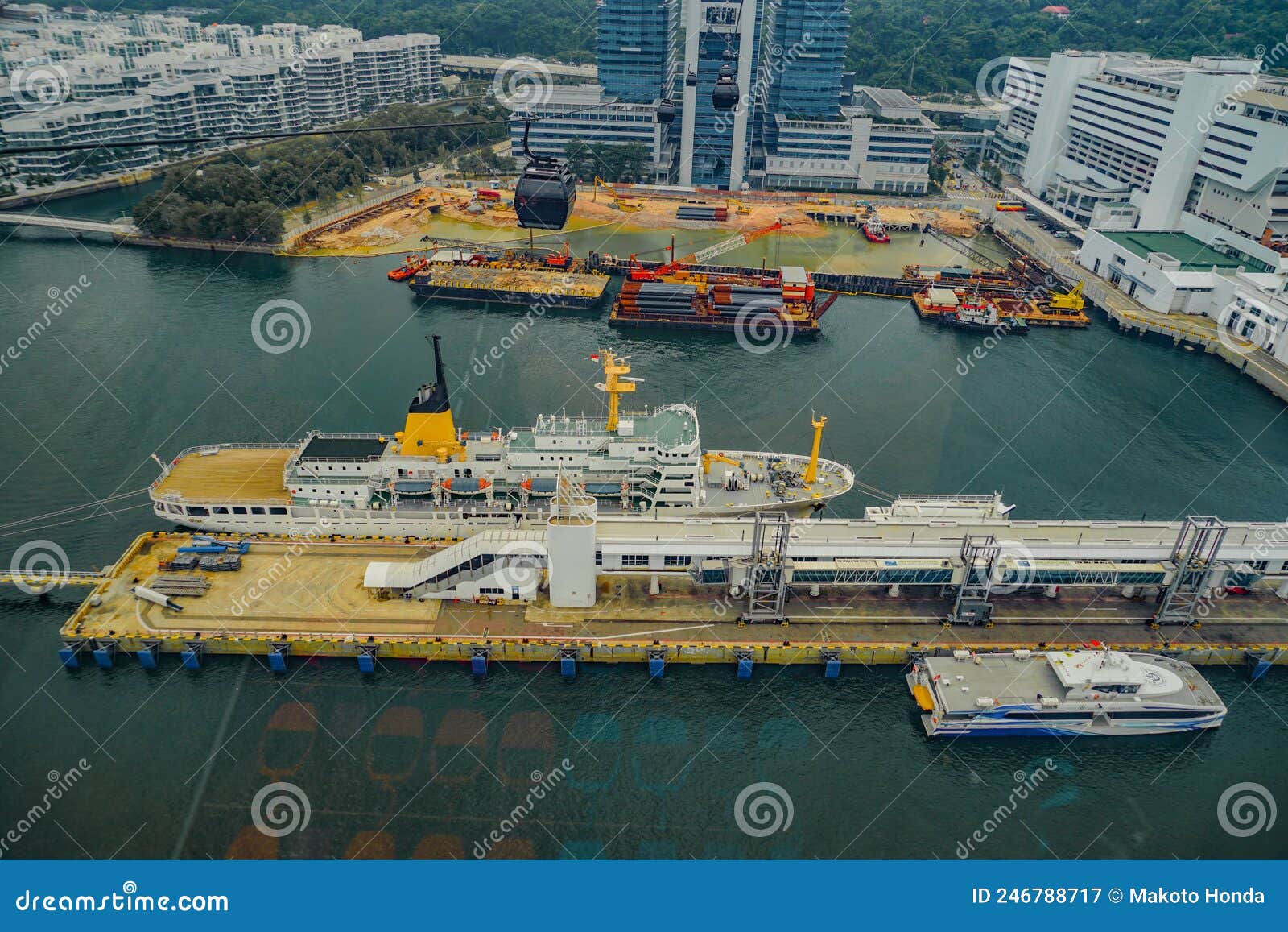The Singapore Cable Car Line To Sentosa Editorial Image | CartoonDealer ...