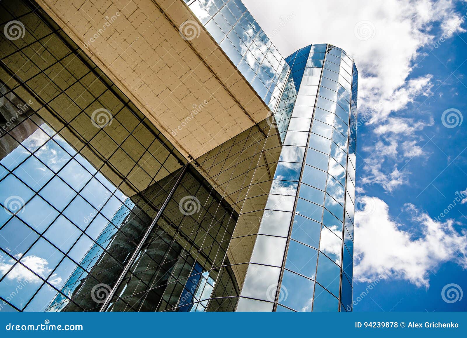 Tower In Dallas University Campus Outdoor. Dallas University Tower ...