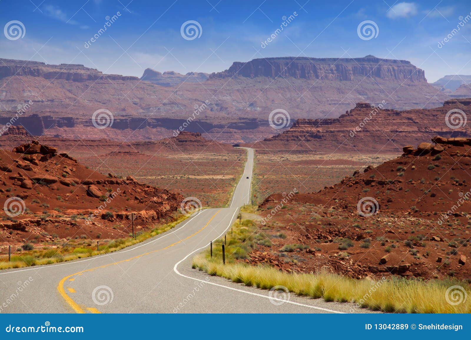Scenic desert drive stock image. Image of land, park - 13042889