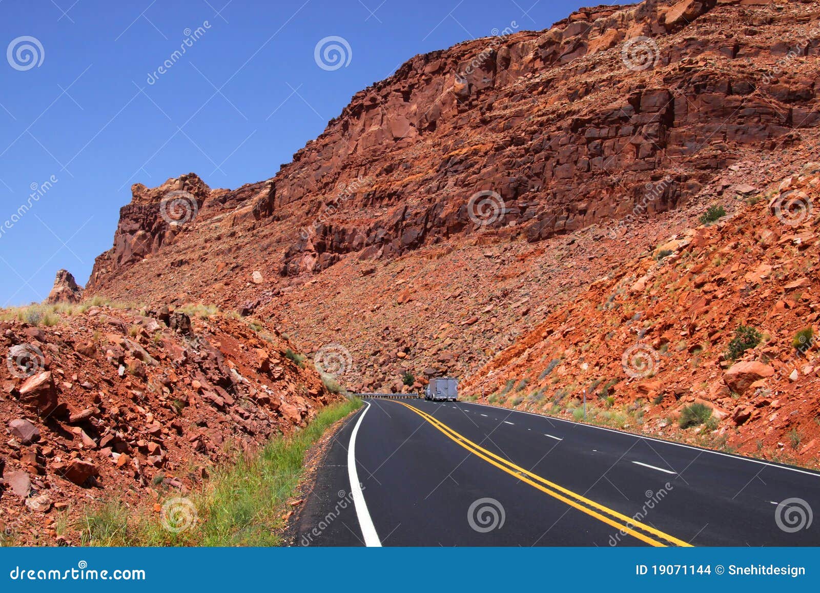 Scenic drive in the desert stock photo. Image of arizona - 19071144