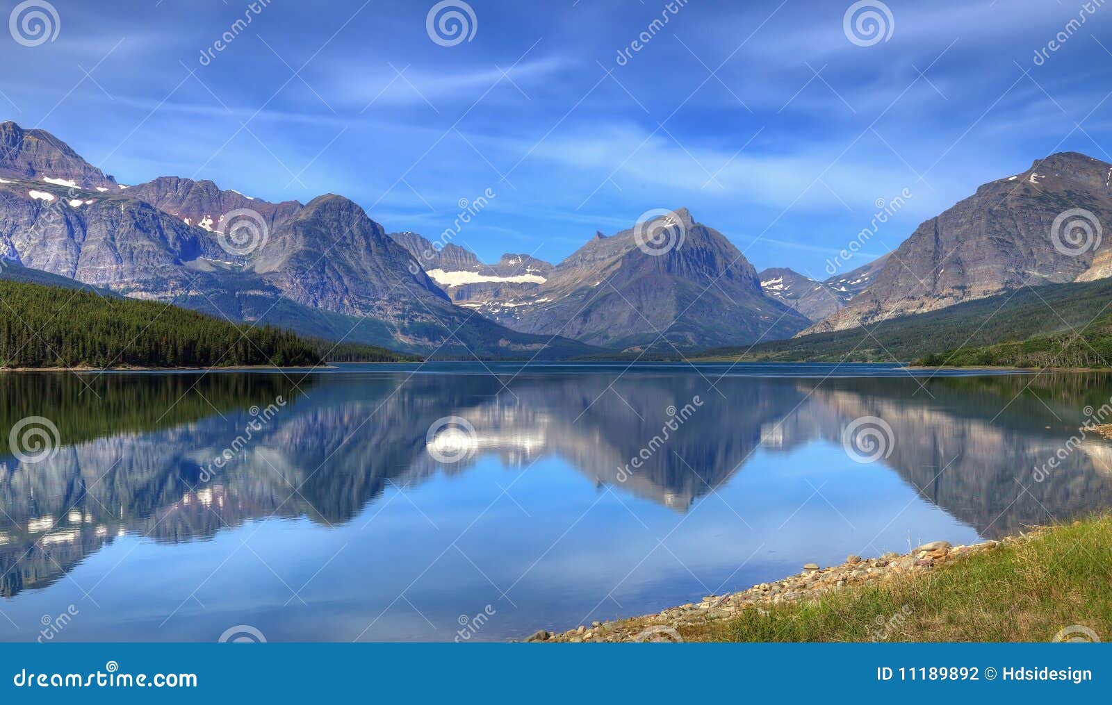 Scenic lake and mountains stock photo. Image of countryside - 11189892