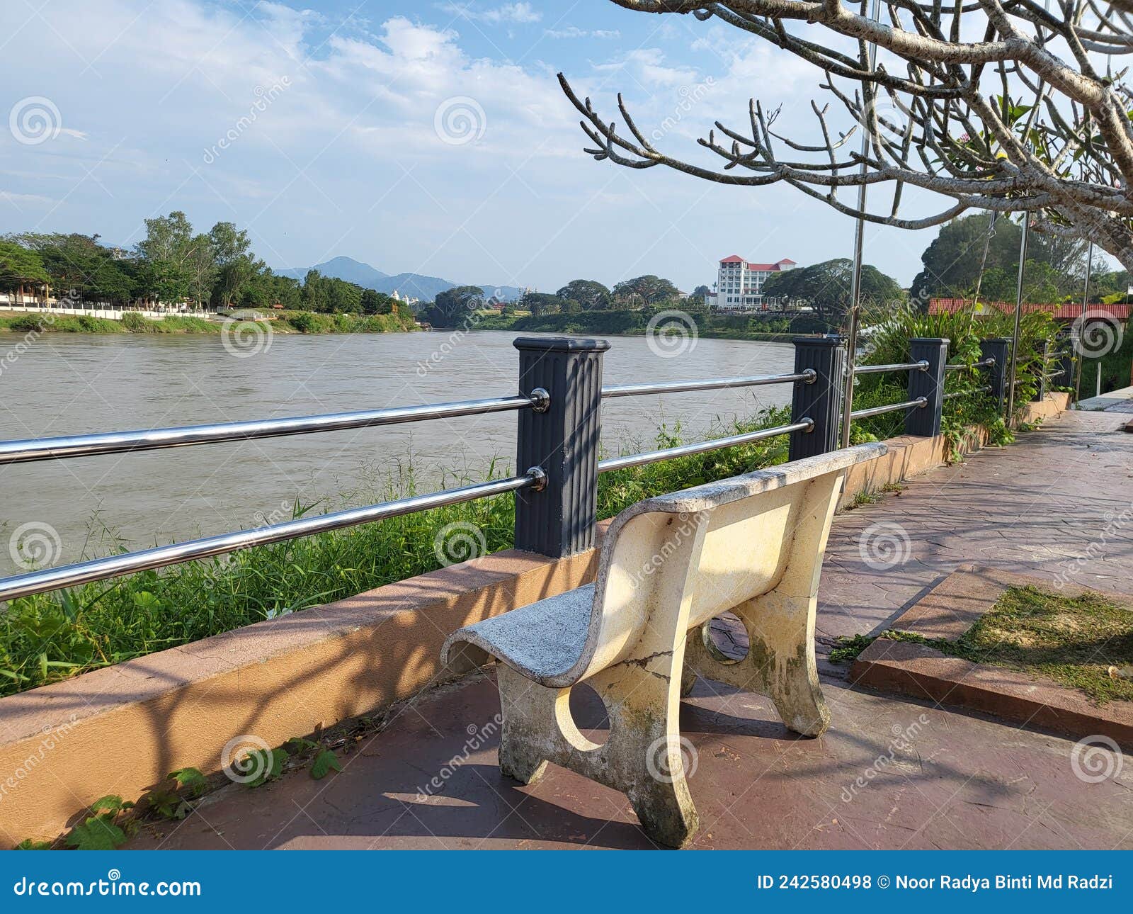 Scenic River View of Sungai Perak in Kuala Kangsar, Perak. Stock Photo ...
