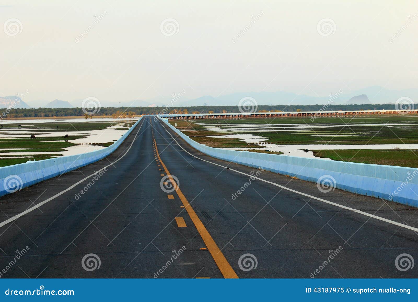 Scenic road stock image. Image of good, view, route, motorway - 43187975
