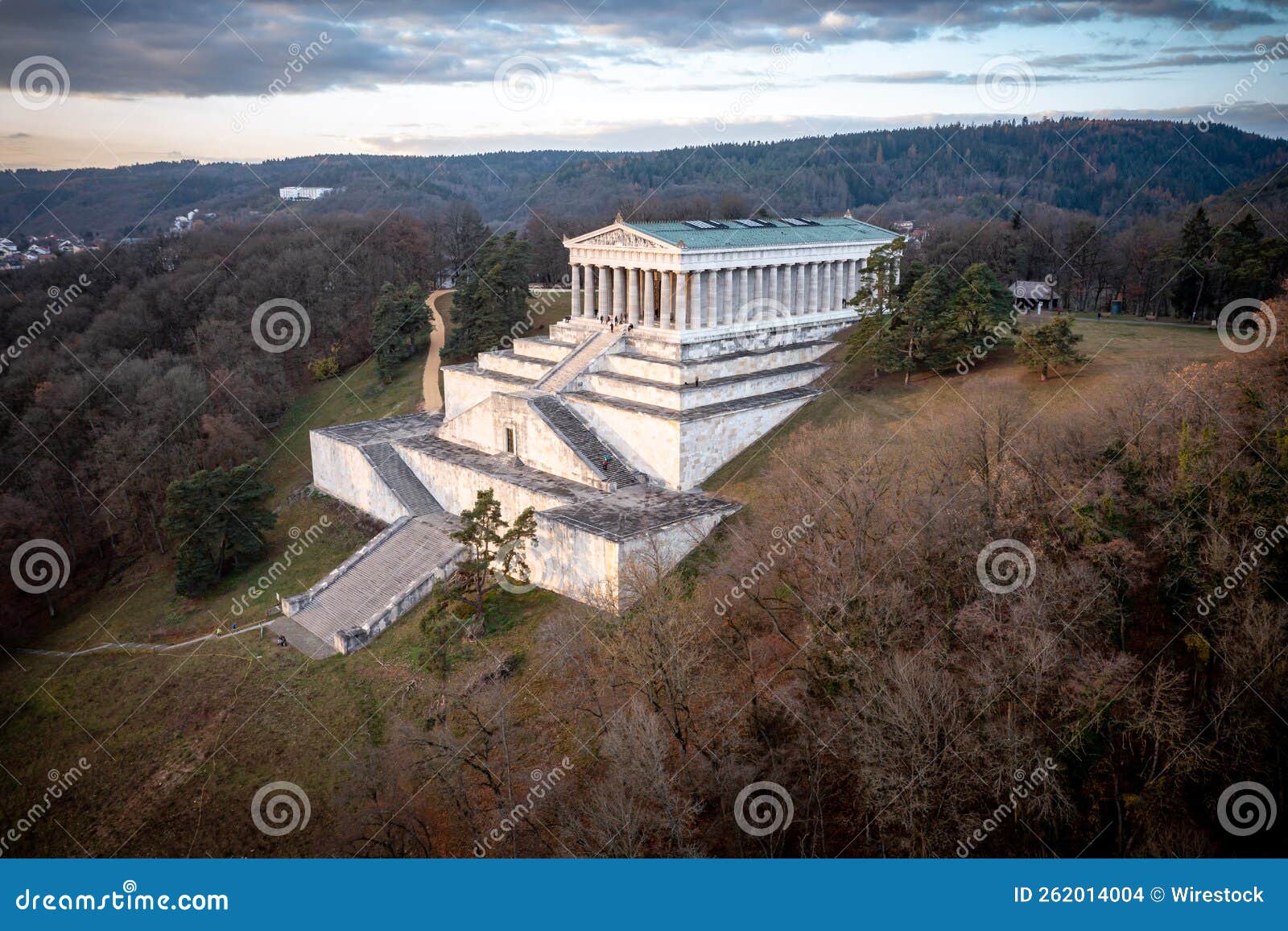 Scenic Shot of the Walhalla Memorial in Germany Under the Cloudy Sky ... Scenic Shot of the Walhalla Memorial in Germany Under the Cloudy Sky ...