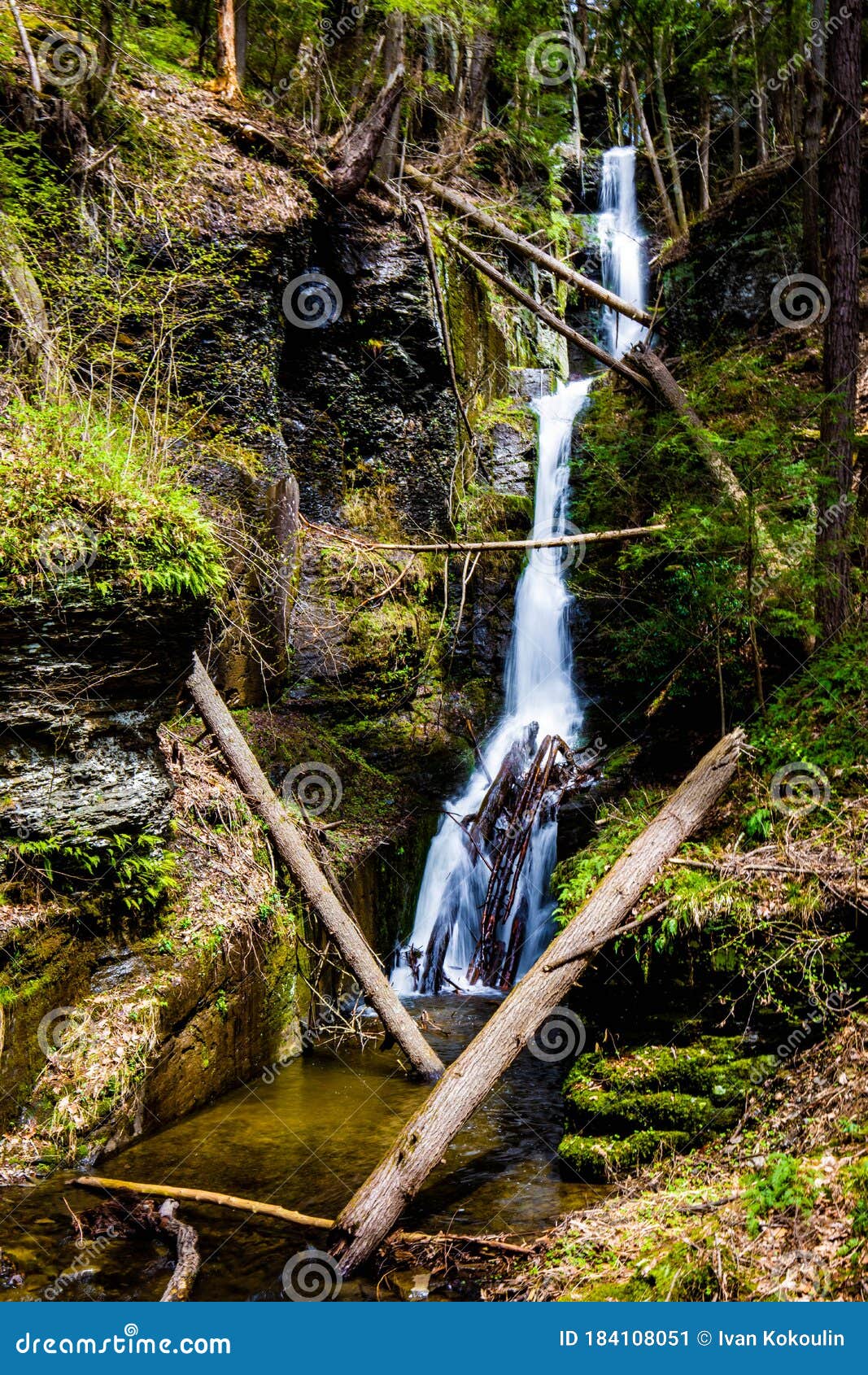 Scenic Silverthread Falls of Dingmans Ferry in Spring Stock Image ...