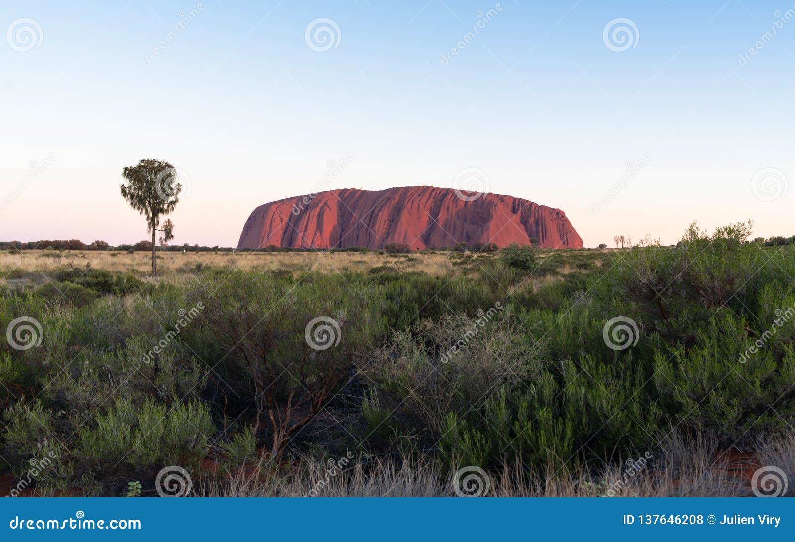 Scenic Sunset View on Red Uluru in NT Central Outback Australia ...