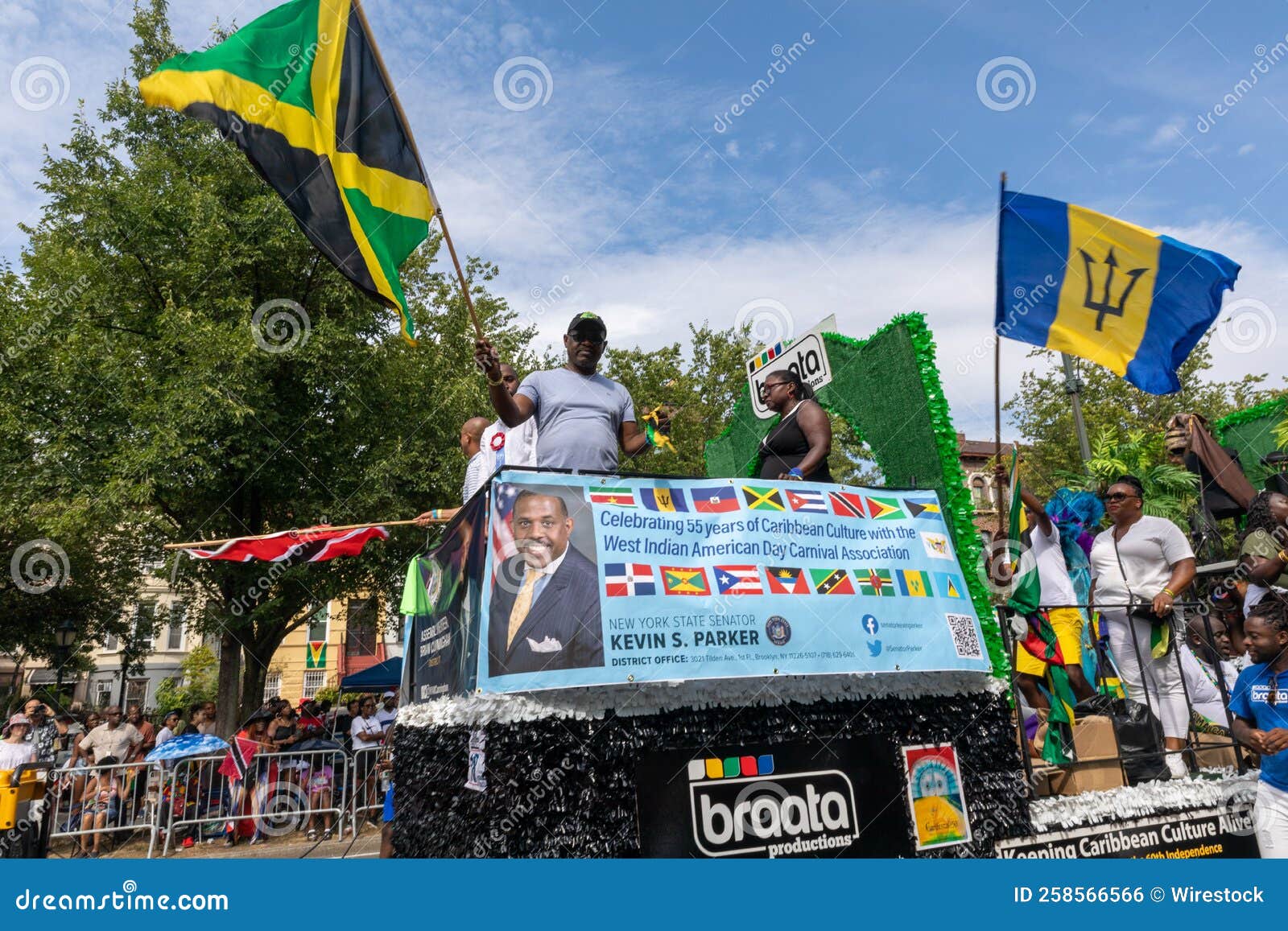 Scenic View of People during the West Indian Labor Day Parade Editorial ...