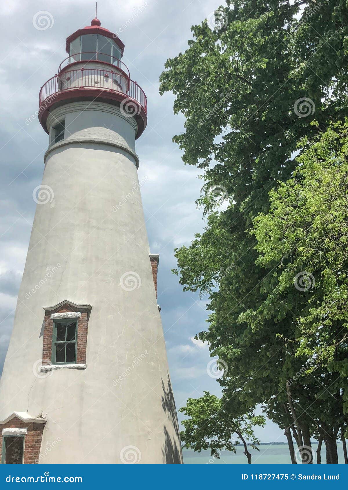 Scenic View of White Marblehead Lighthouse in Ohio Stock Image - Image ...
