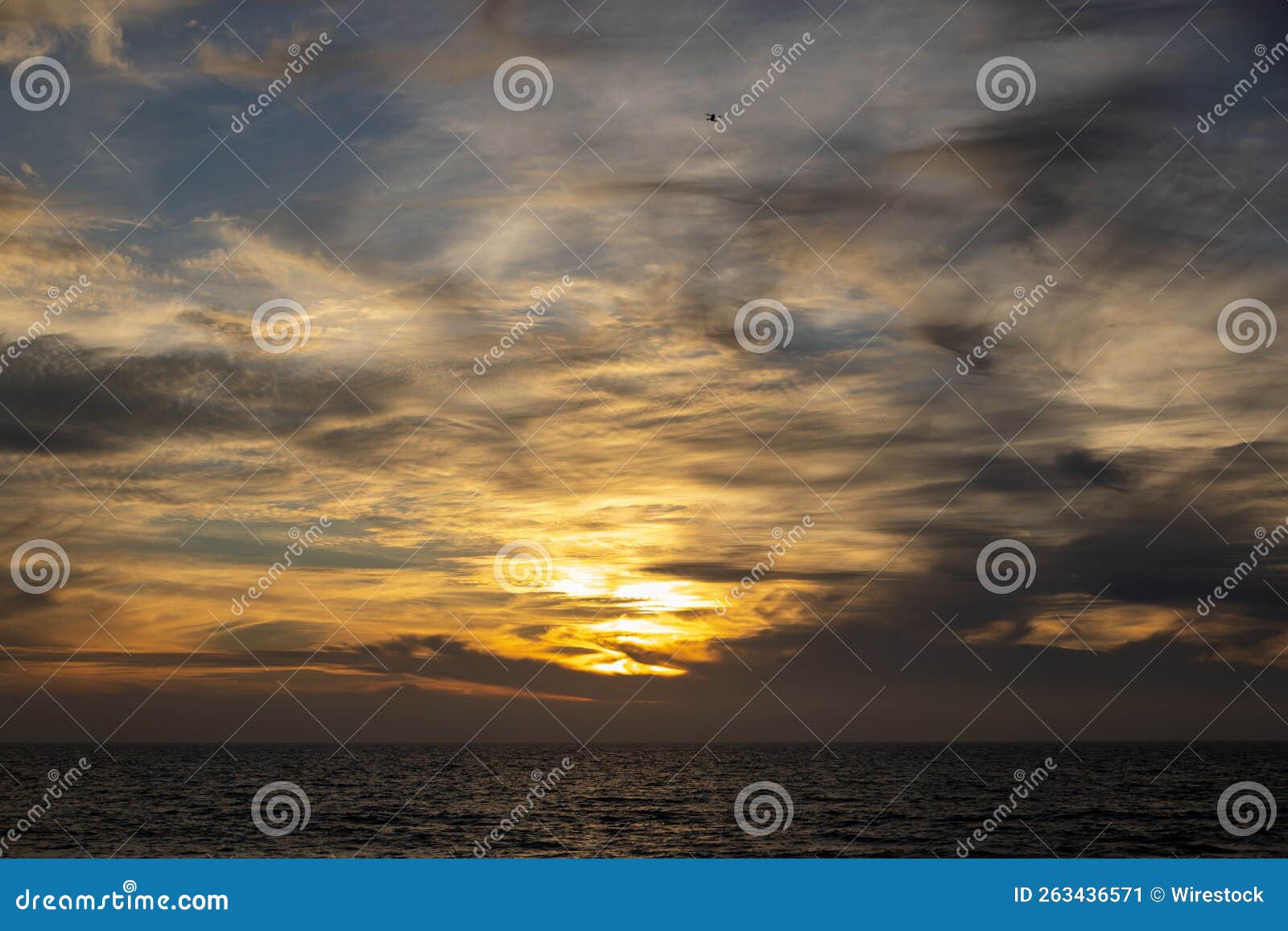 Scenic Vivid Sunset Over the Calm Ocean Stock Image - Image of coast ...