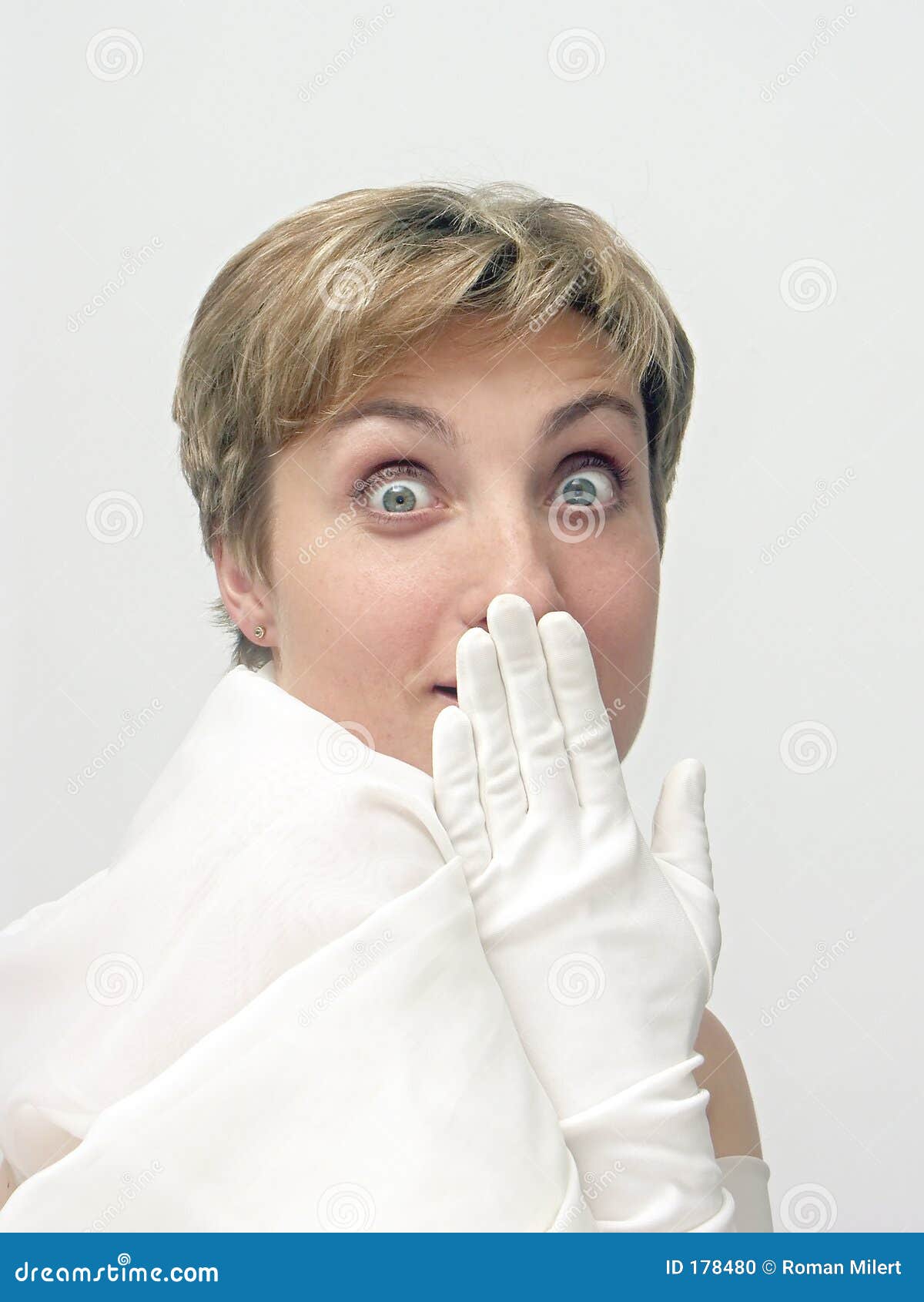 Schönes Mädchen erstaunt stockfoto. Bild von kleidung, herrlich - 178480