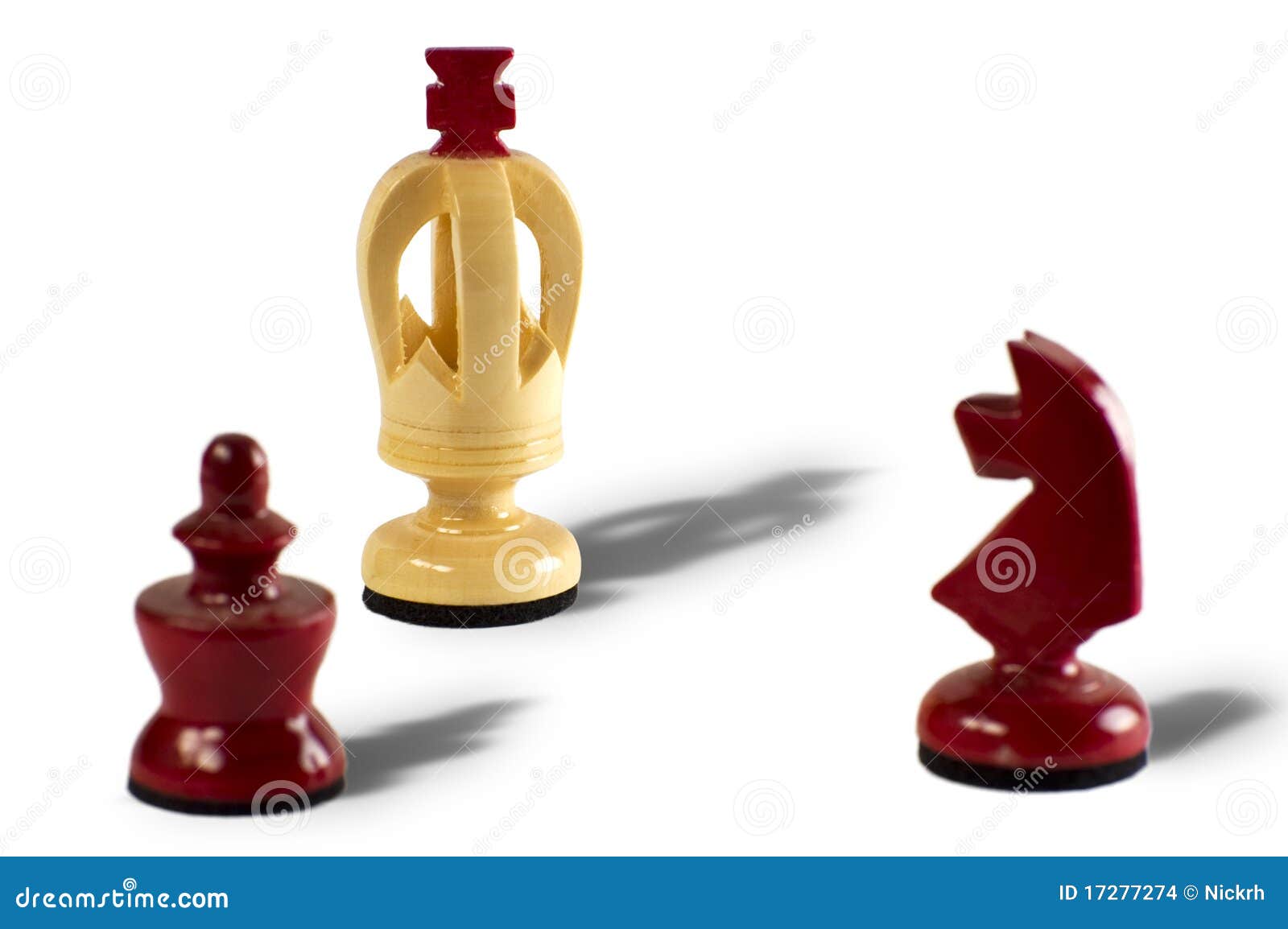 Schaakstukken stock foto. Image of schaak, beweging, bischop - 17277274