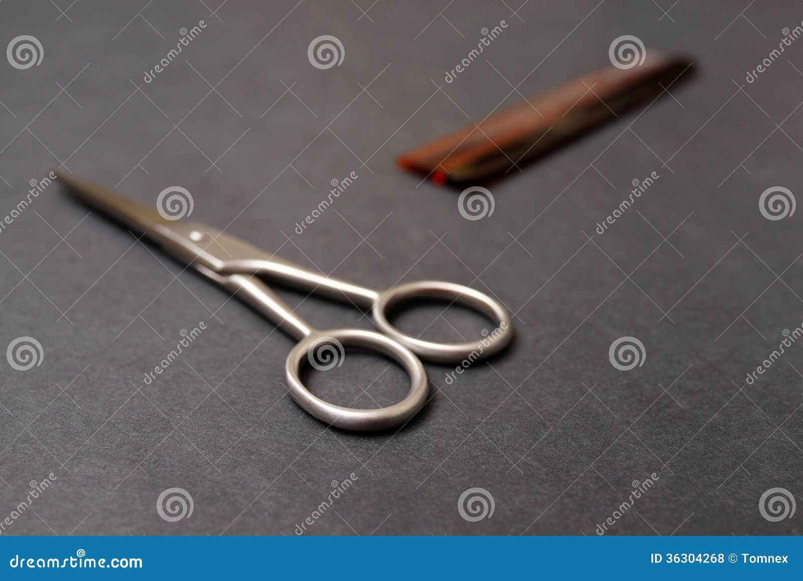 Schaar en kam stock foto. Image of achtergrond, begrip - 36304268