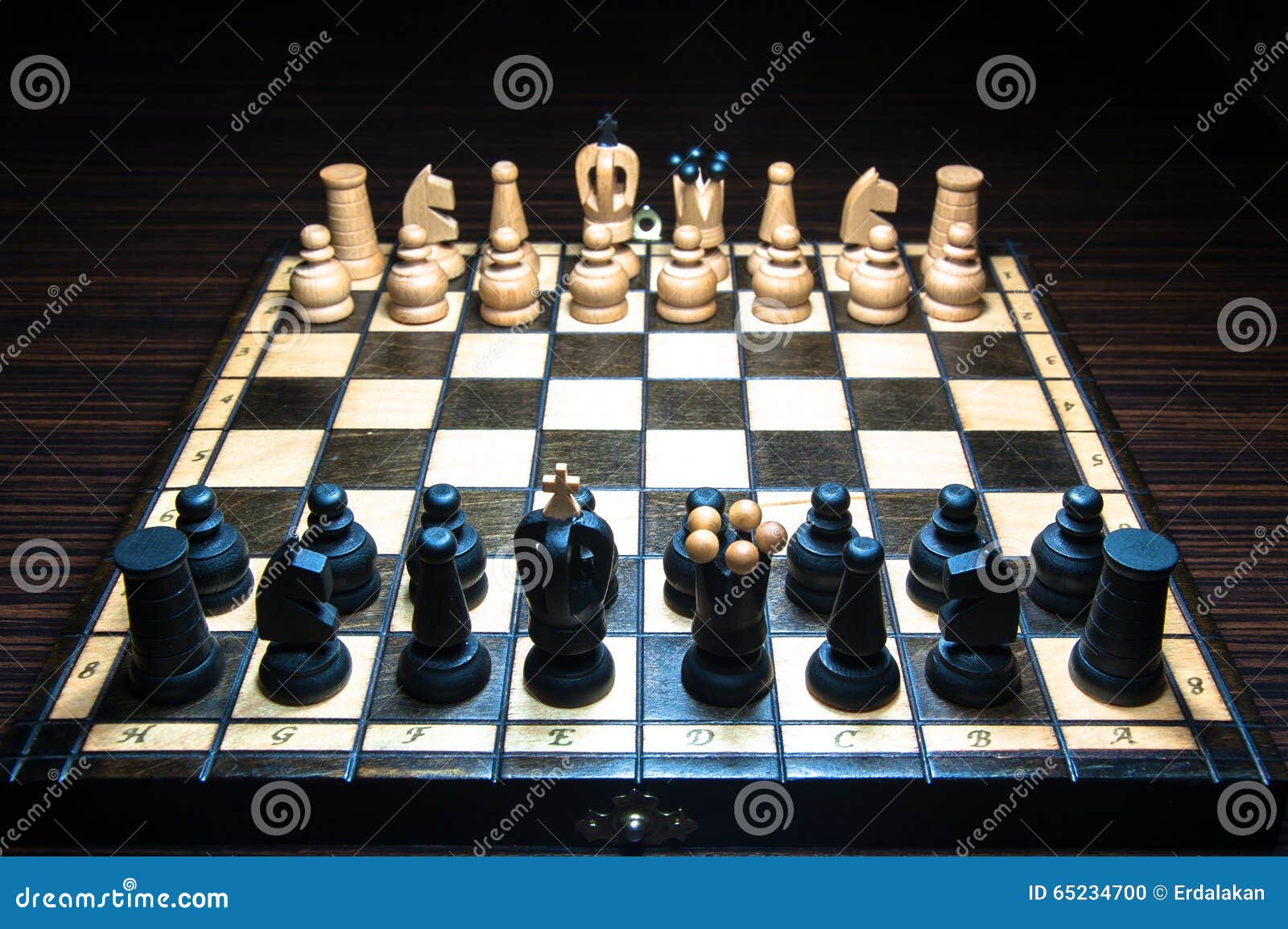 Schack arkivfoto. Bild av materiel, bild, spelrum, dobbel - 65234700