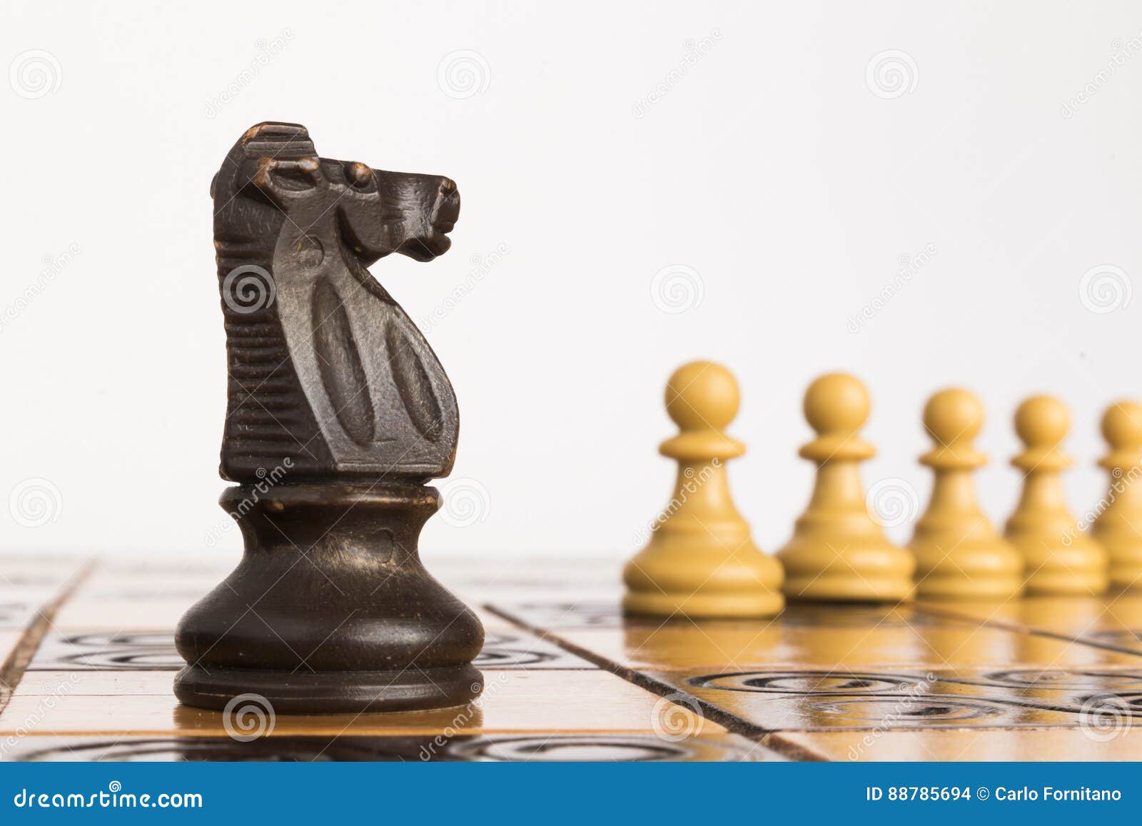 Schack arkivfoto. Bild av fält, besegra, häst, schack - 88785694