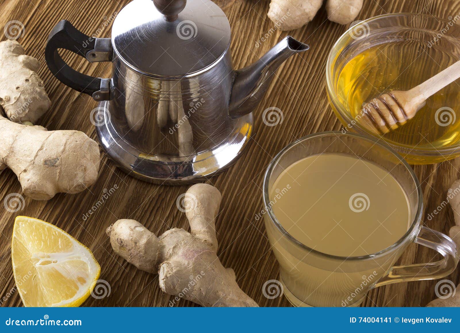 Schale Ingwertee Mit Honig Und Zitrone Stockbild - Bild von nahrung ...