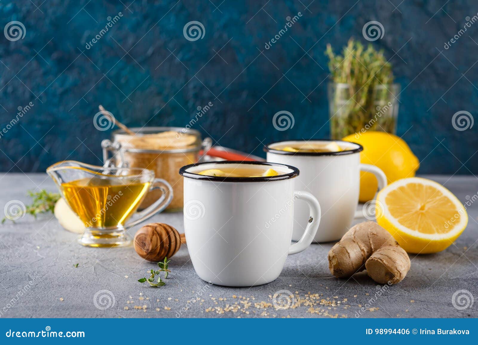 Schalen Ingwertee Mit Honig Und Zitrone Stockfoto - Bild von wurzel ...