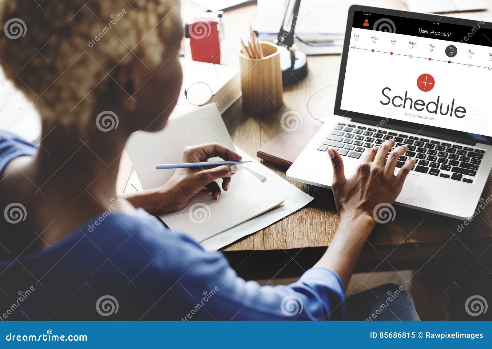 Time Management Concept, Vintage Key And Gold Watch Clockwork Mechanism ...