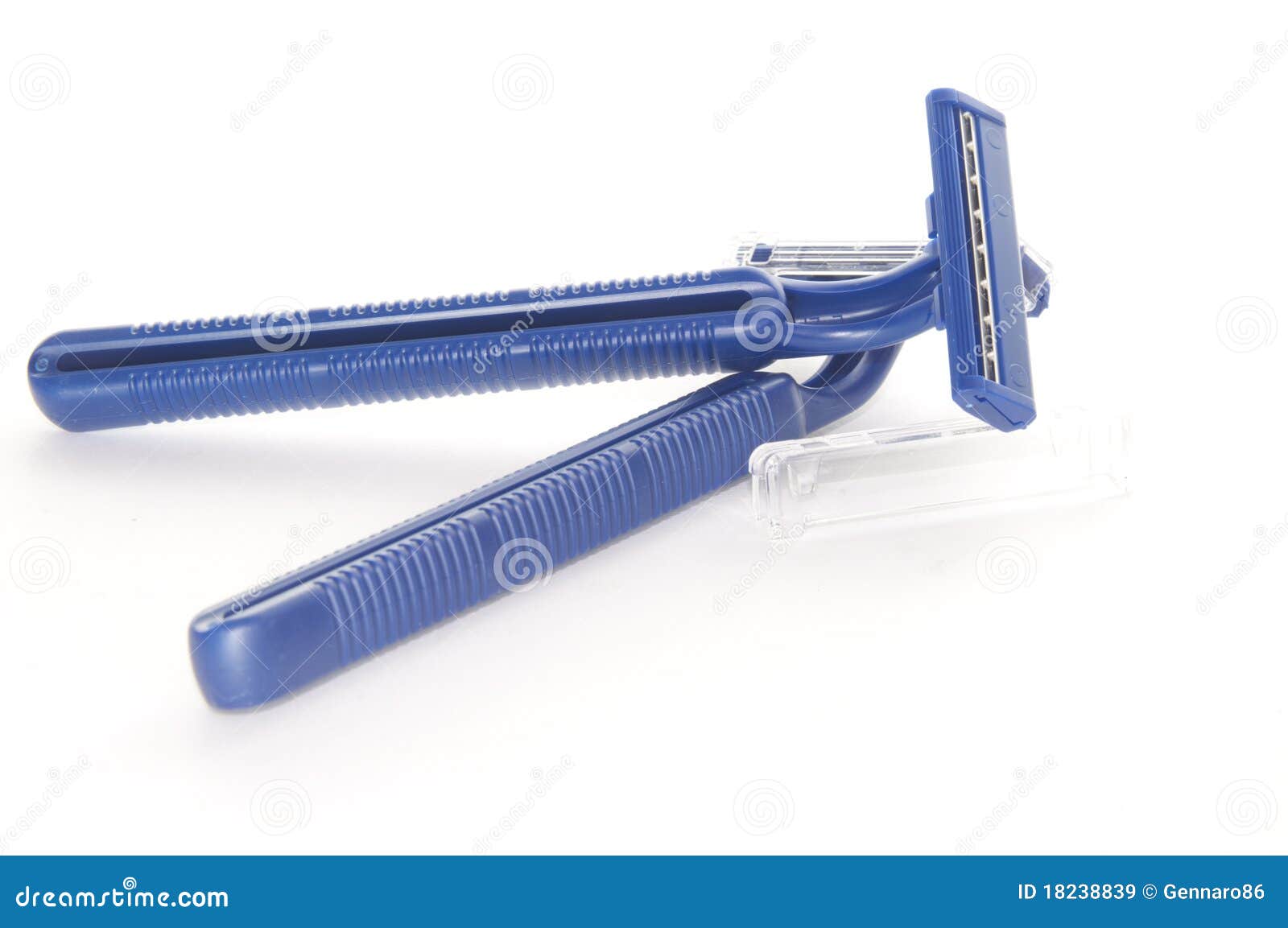 Scheermessen Op Wit (scheerapparaten) Stock Afbeelding - Image of beschikbaar, nascheren: 18238839