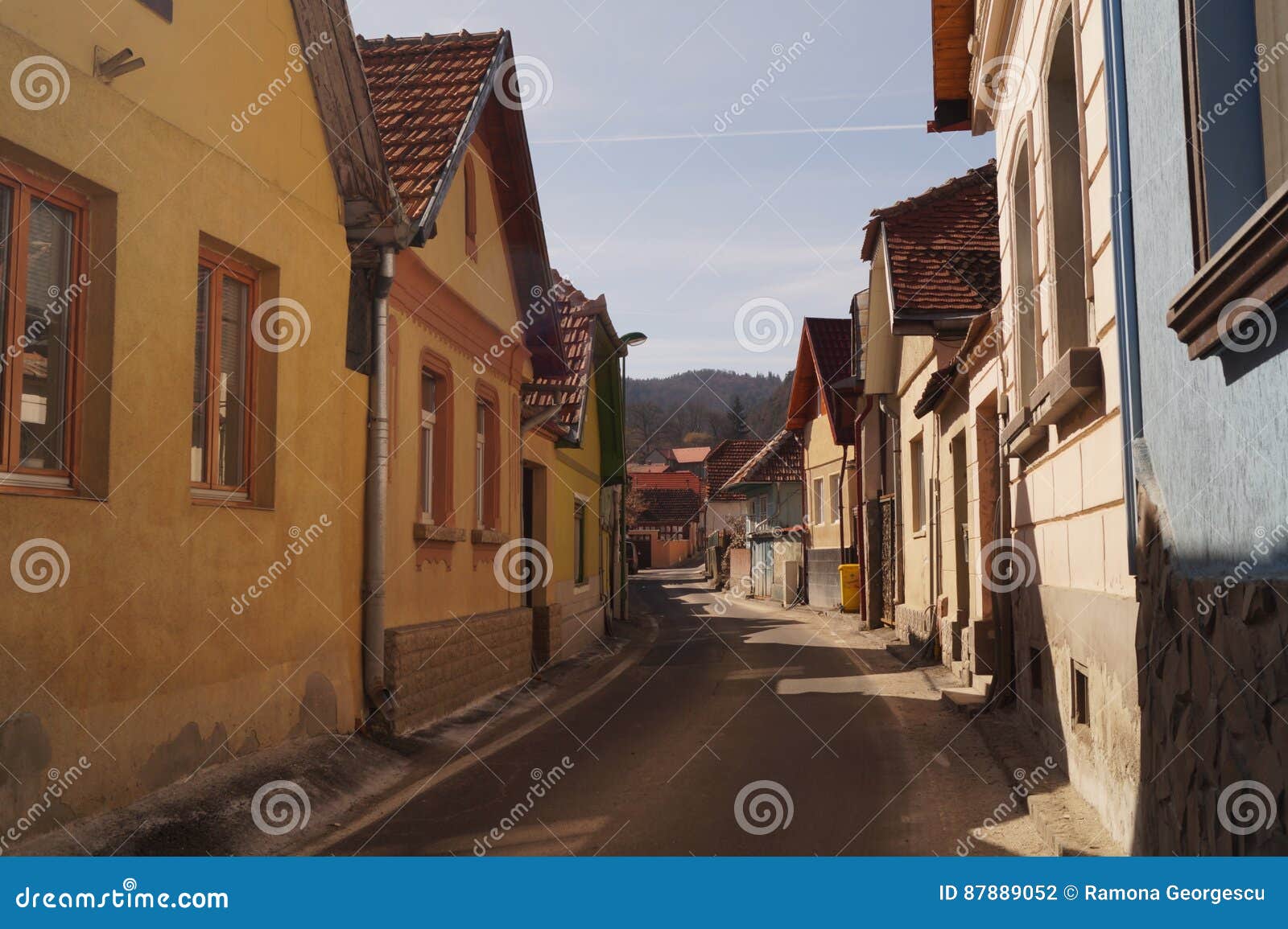 Schei-Bezirkshäuser, Brasov Stockfoto - Bild von touristisch, haus ...